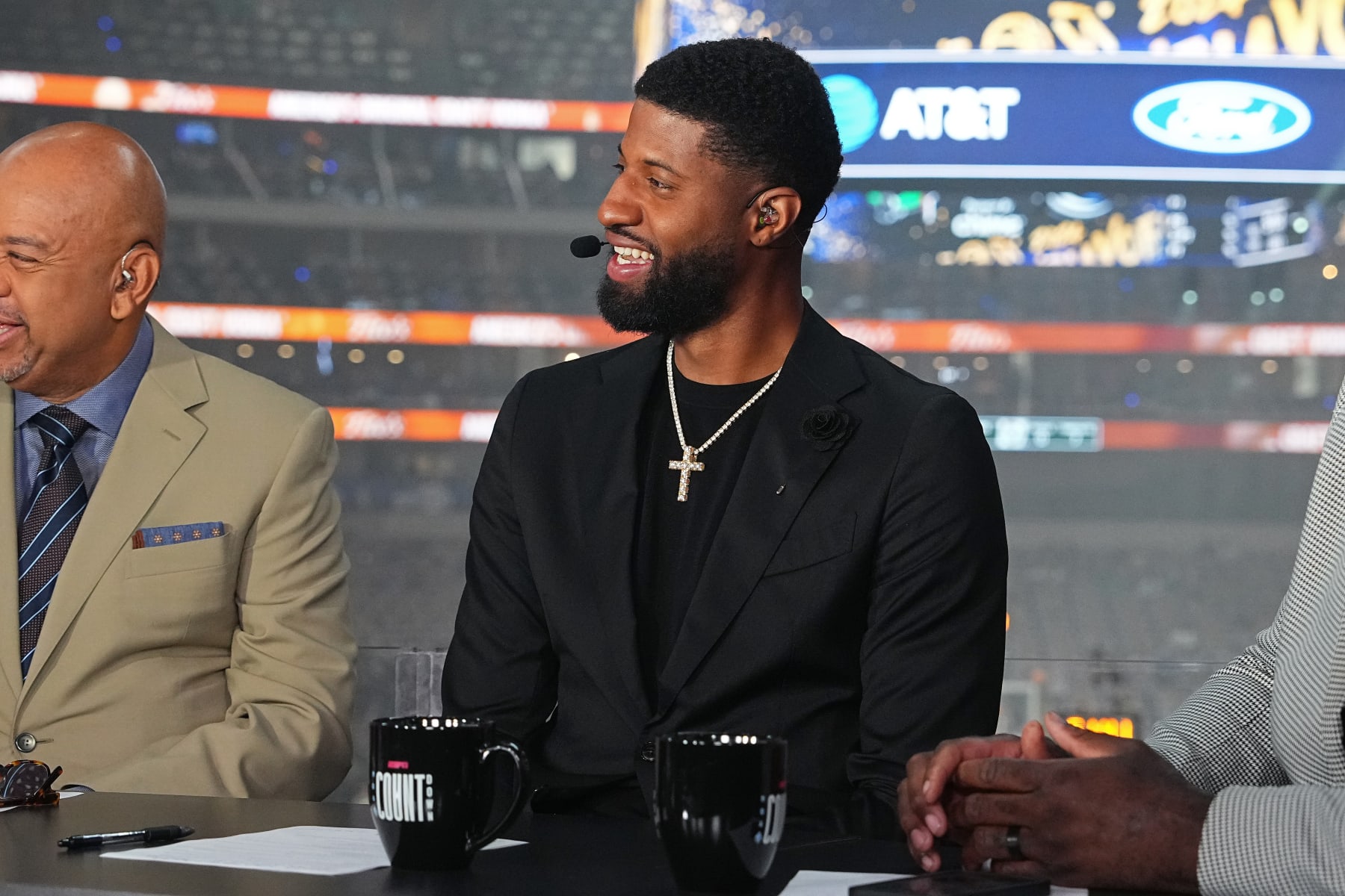 Paul George Trade Rumors: Warriors Willing to Give Clippers Star 4-Year ...