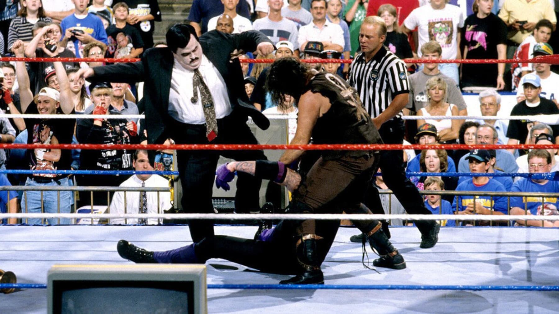 Undertaker vs. Mankind Hell in a Cell and the 25 Most Extreme Matches ...
