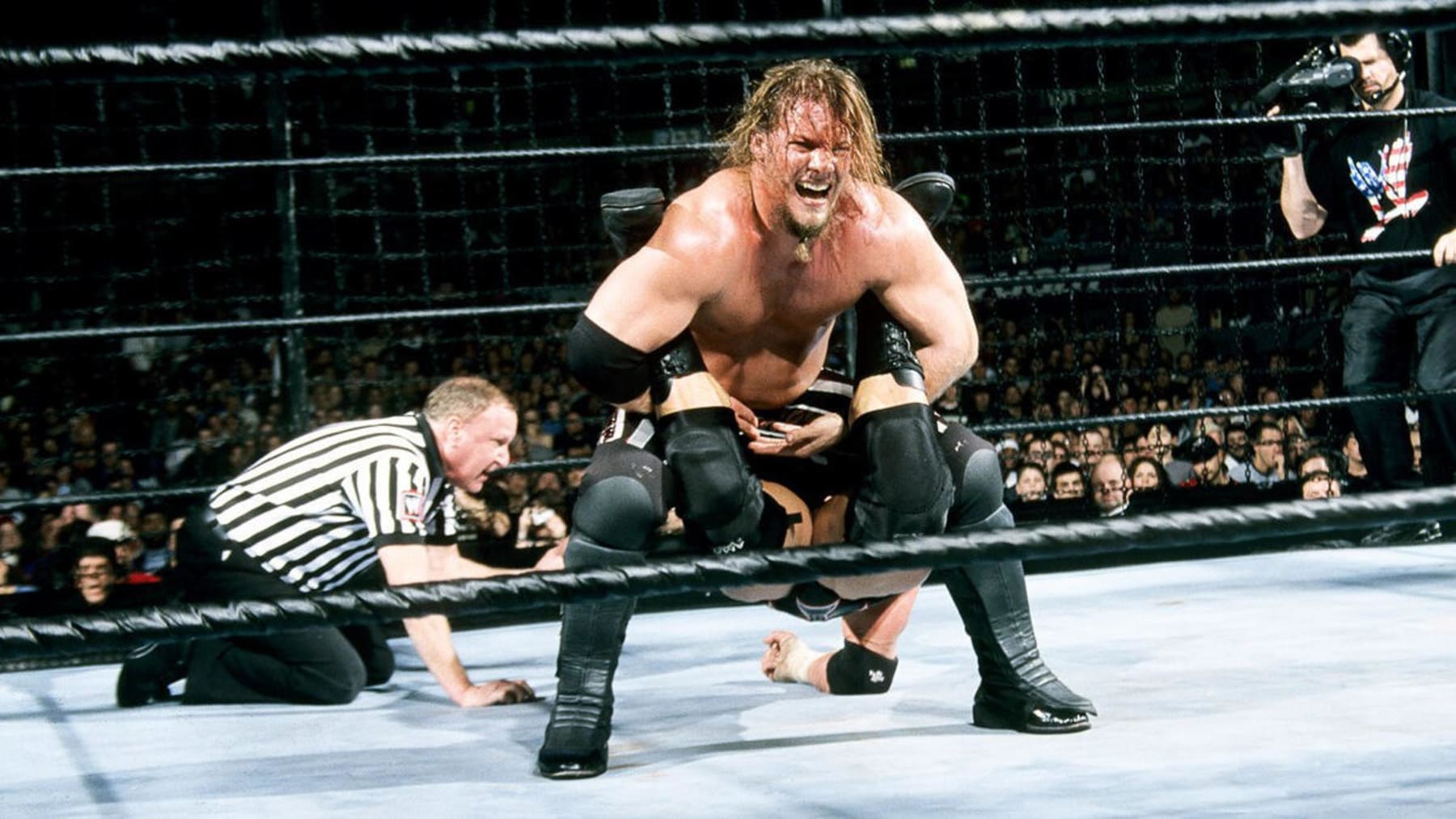 Undertaker vs. Mankind Hell in a Cell and the 25 Most Extreme Matches ...