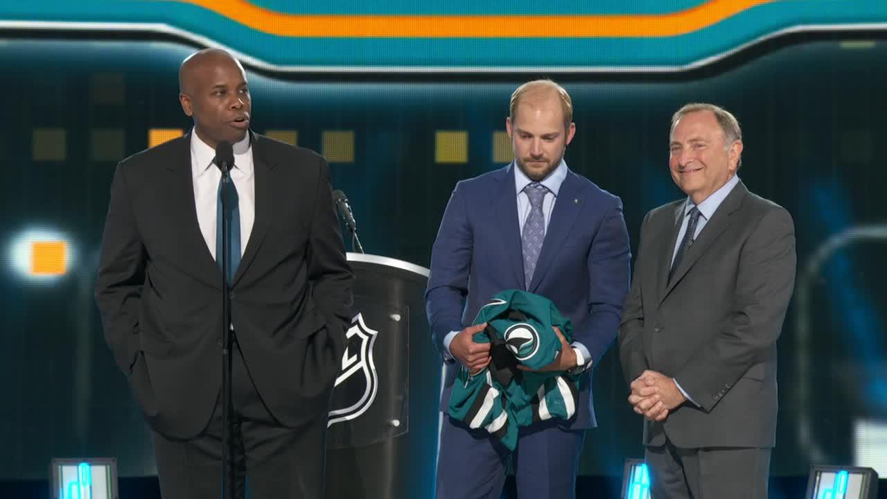 Blackhawks' Connor Bedard, Gatorade Reveal Endorsement Contract in Epic ...