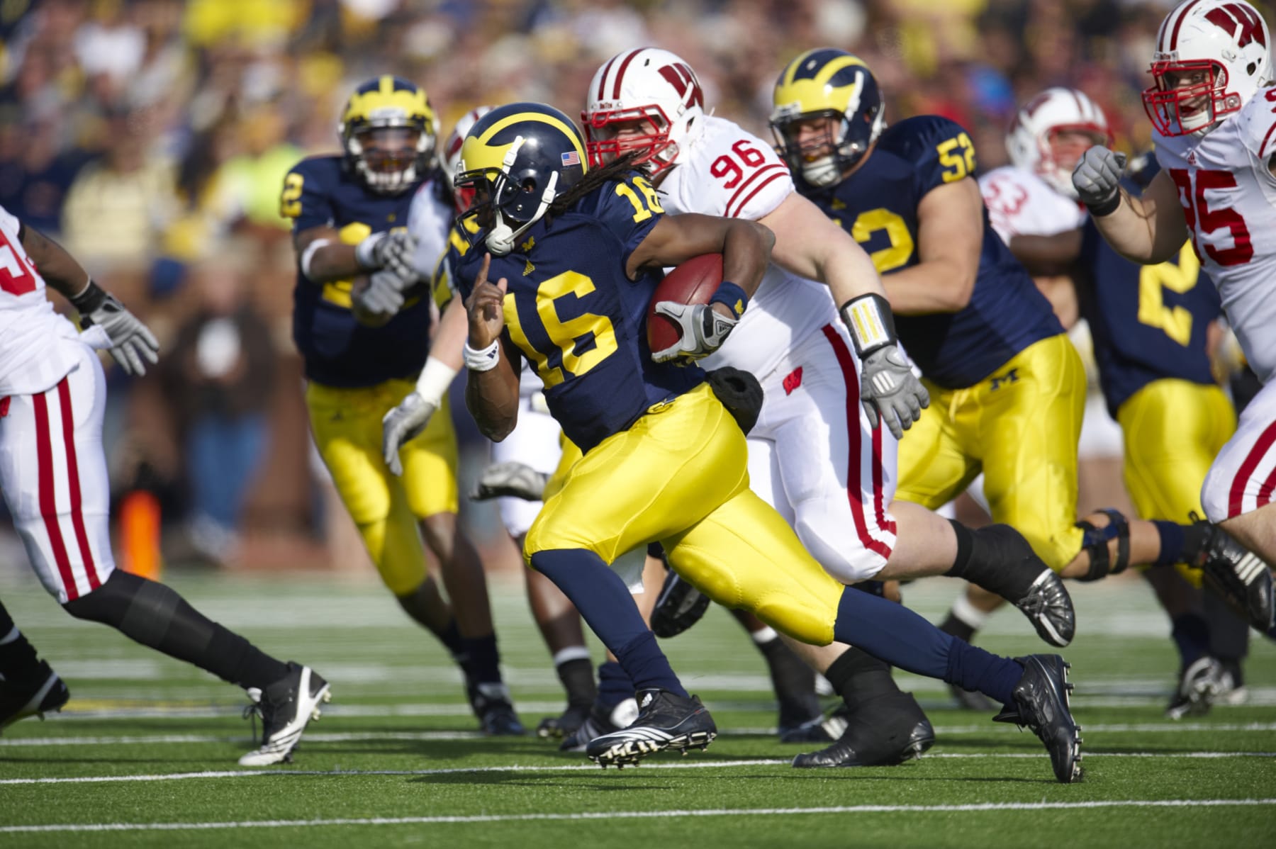 Ranking Every EA Sports College Football Video Game Cover Athlete