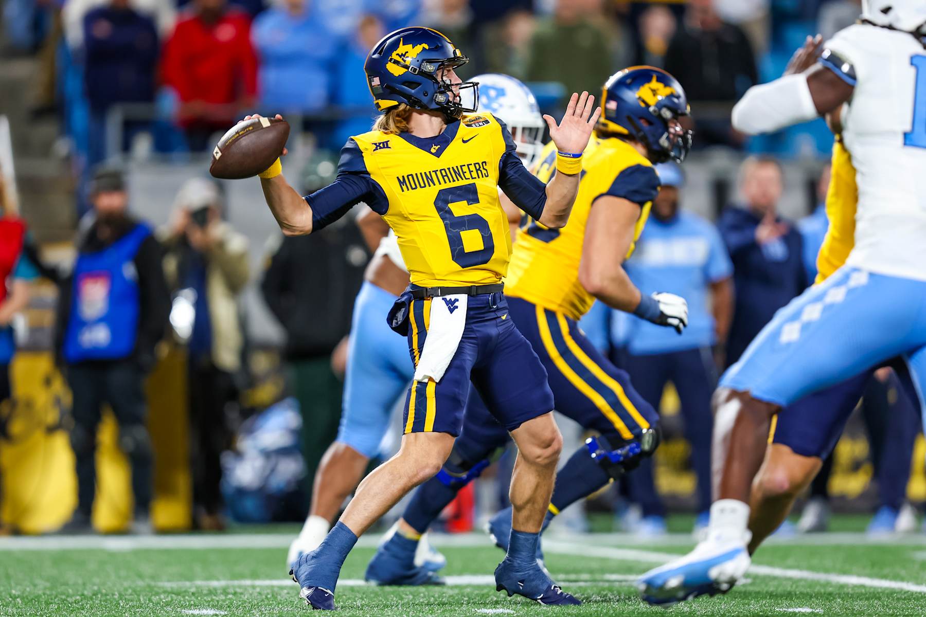 College Football 2024: Ranking Top 25 Quarterbacks in CFB