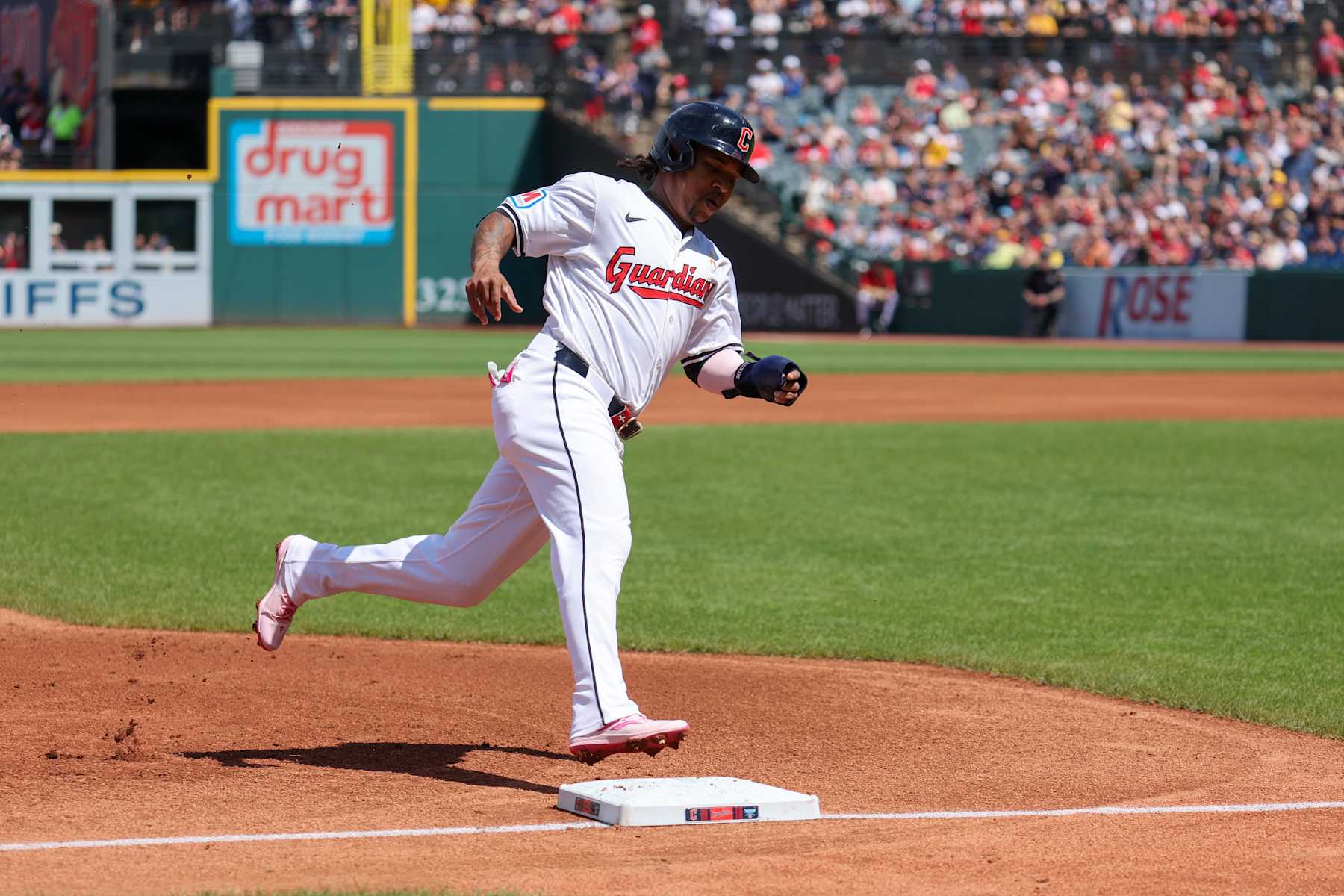 MLB Playoff Picture 2024: Complete AL, NL Standings, Bracket and Wild ...