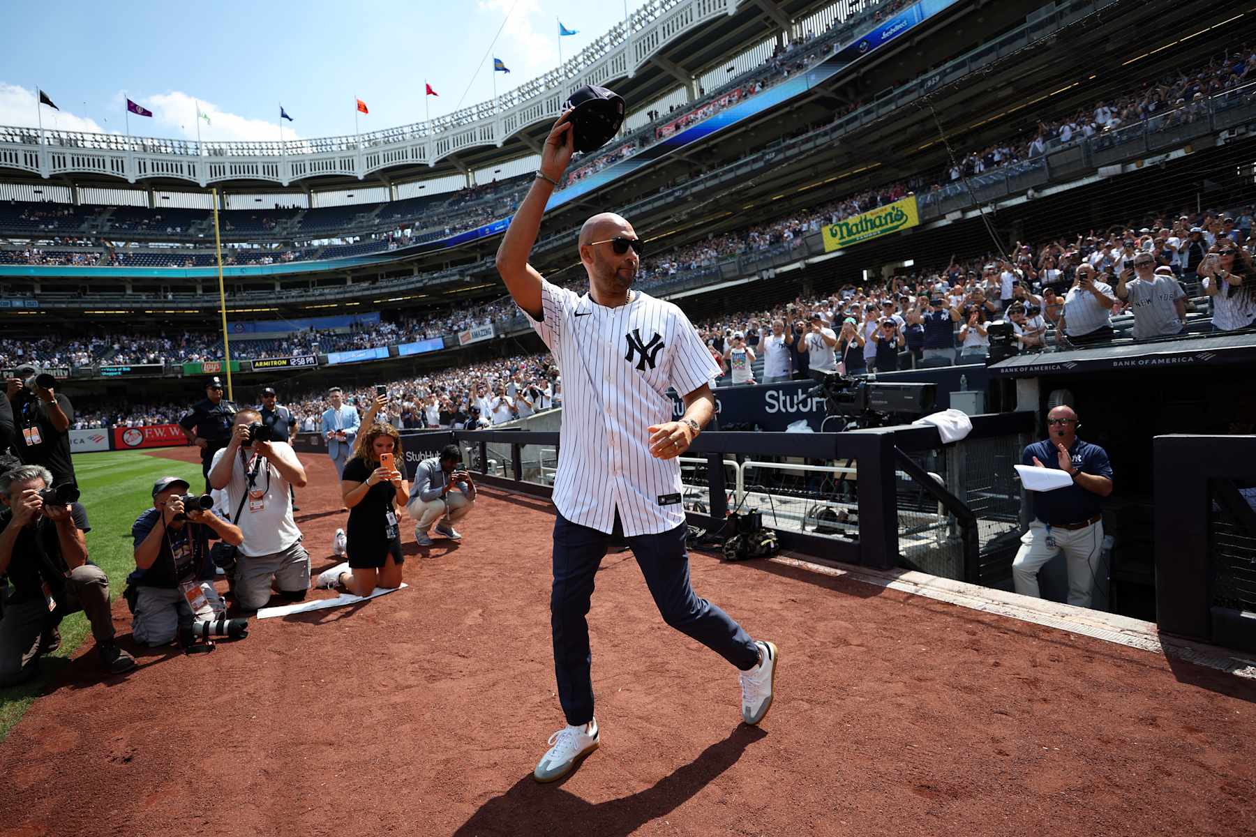 Derek Jeter Reflects on Walk-Off in Final Yankees Game in 10-Year Anniversary Video