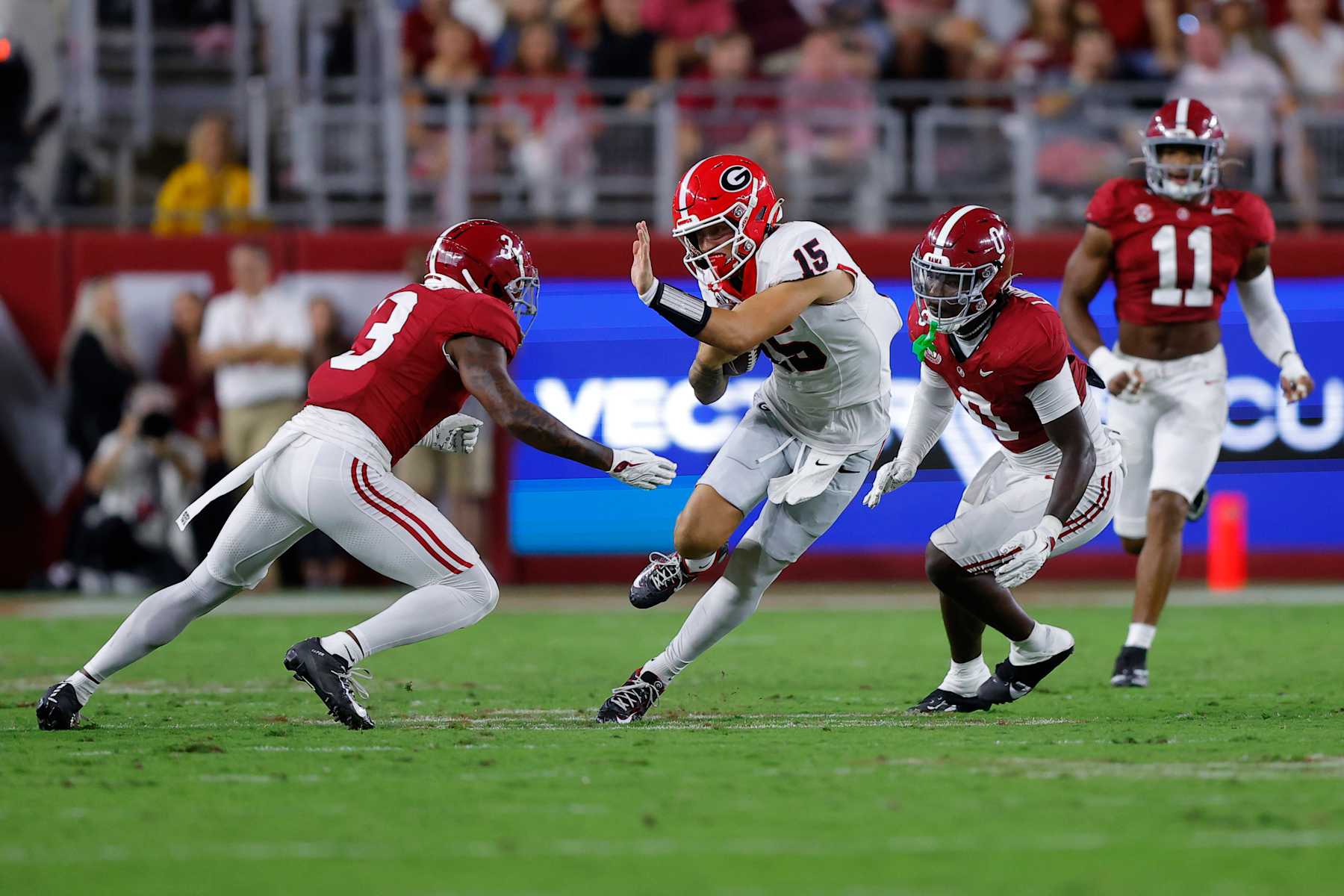 Carson Beck's NFL Draft Stock Called Out by Fans amid Georgia's ...