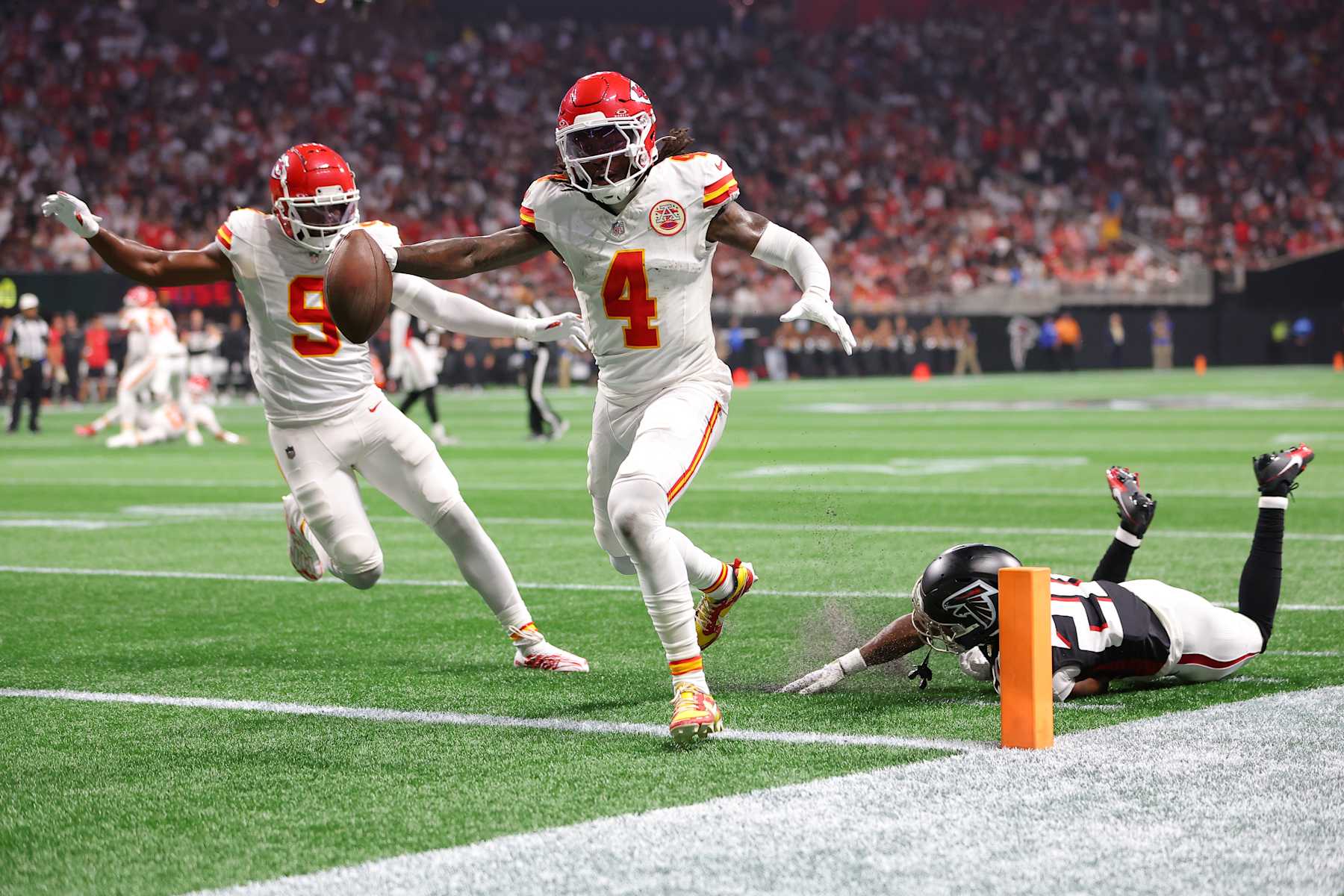 NFL Rumors: Chiefs' Rashee Rice Feared to Have Torn ACL After Knee ...