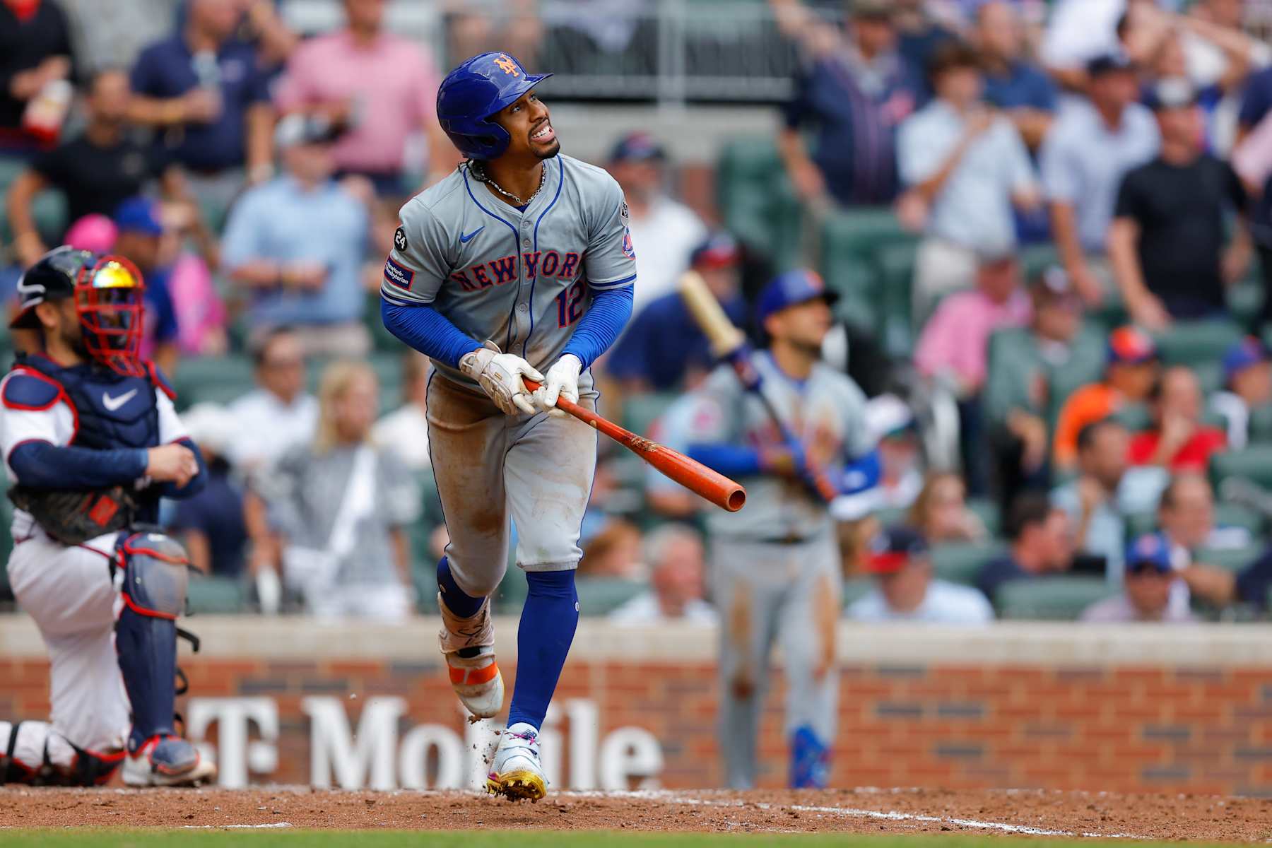 Mets Beat Braves to Clinch Spot in Playoff Bracket as MLB Fans Salute ...