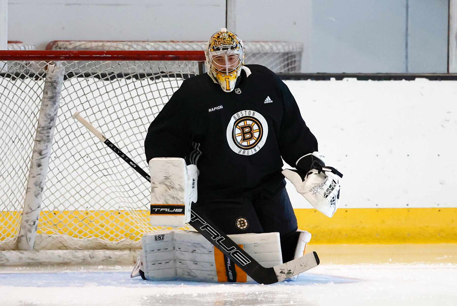 Bruins' Jeremy Swayman Must Be Pursued By Utah if Available amid NHL ...