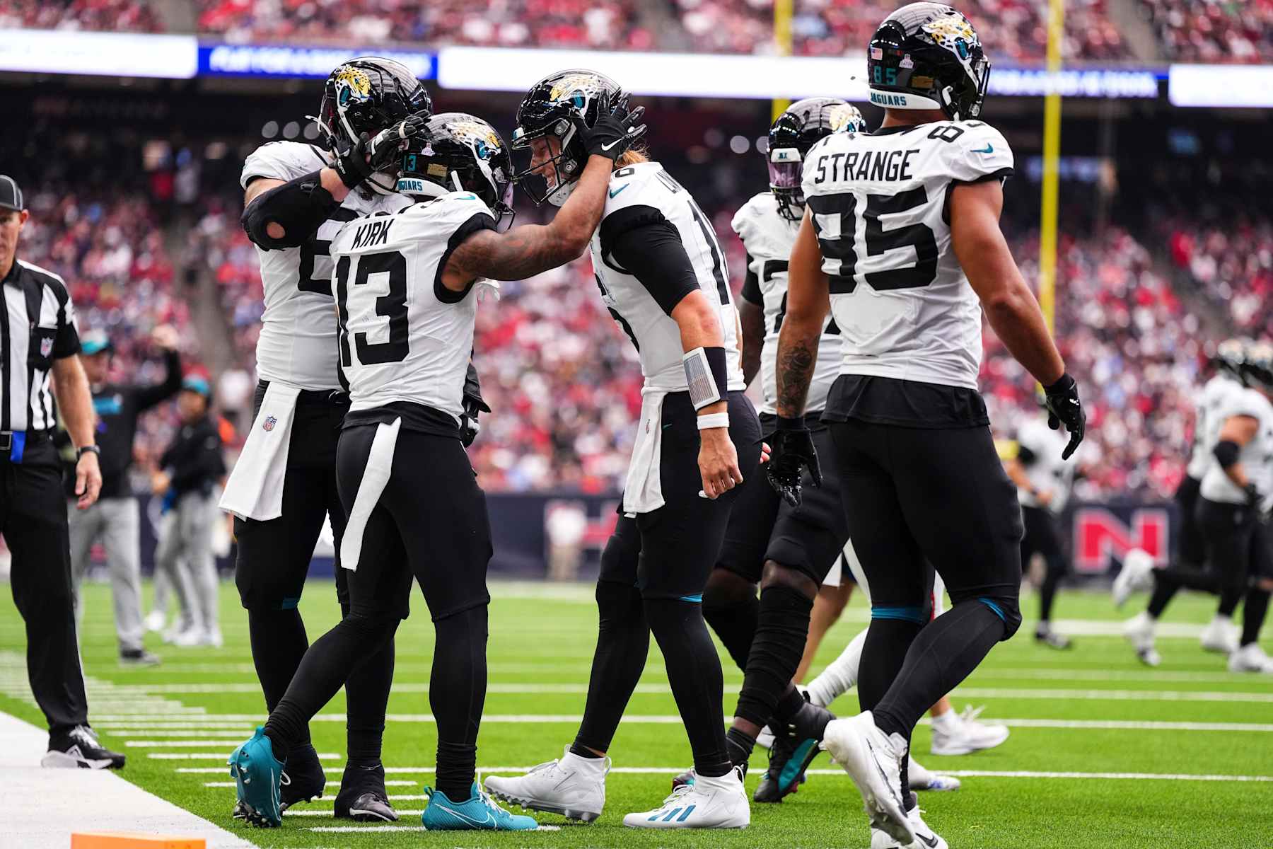 Week 5 NFL Highlights 2024: Live Tracking Top Plays, Box Scores from ...