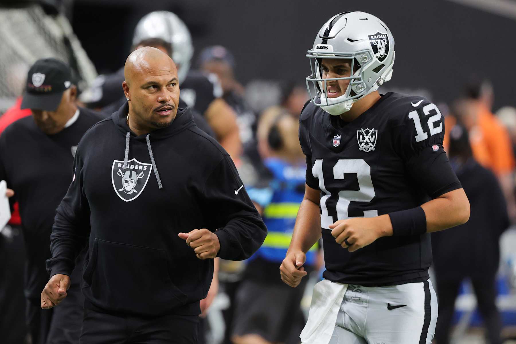 Antonio Pierce, Raiders Criticized By NFL Fans for Loss vs. Rams After ...