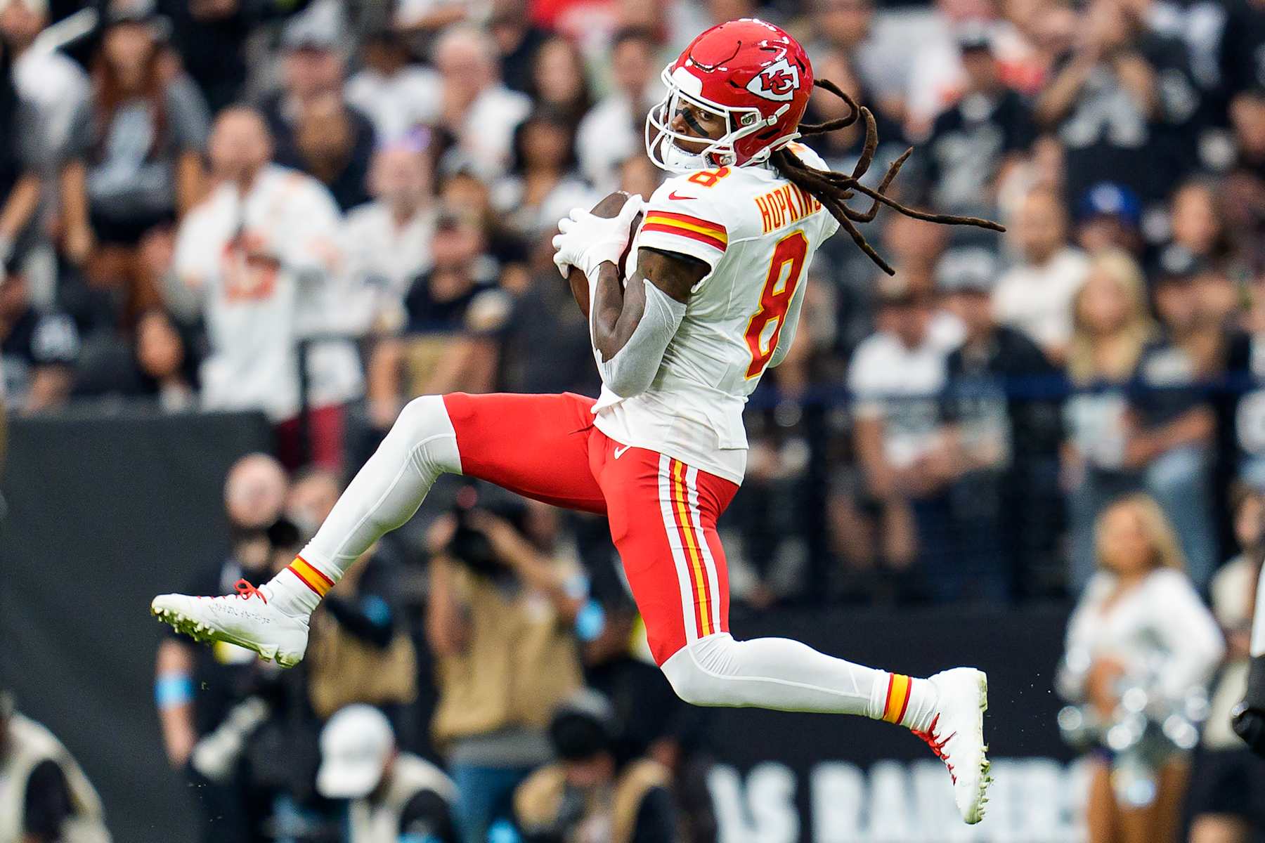 NFL Exec: DeAndre Hopkins' Trade to Chiefs 'Doesn't Move the Needle for Me'