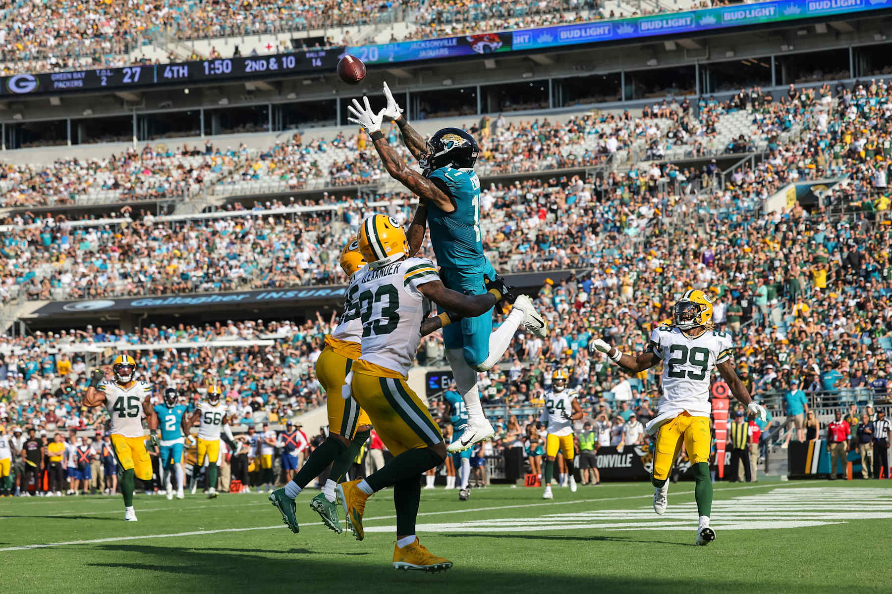 Week 9 NFL Highlights 2024: Live Tracking Top Plays, Box Scores from ...