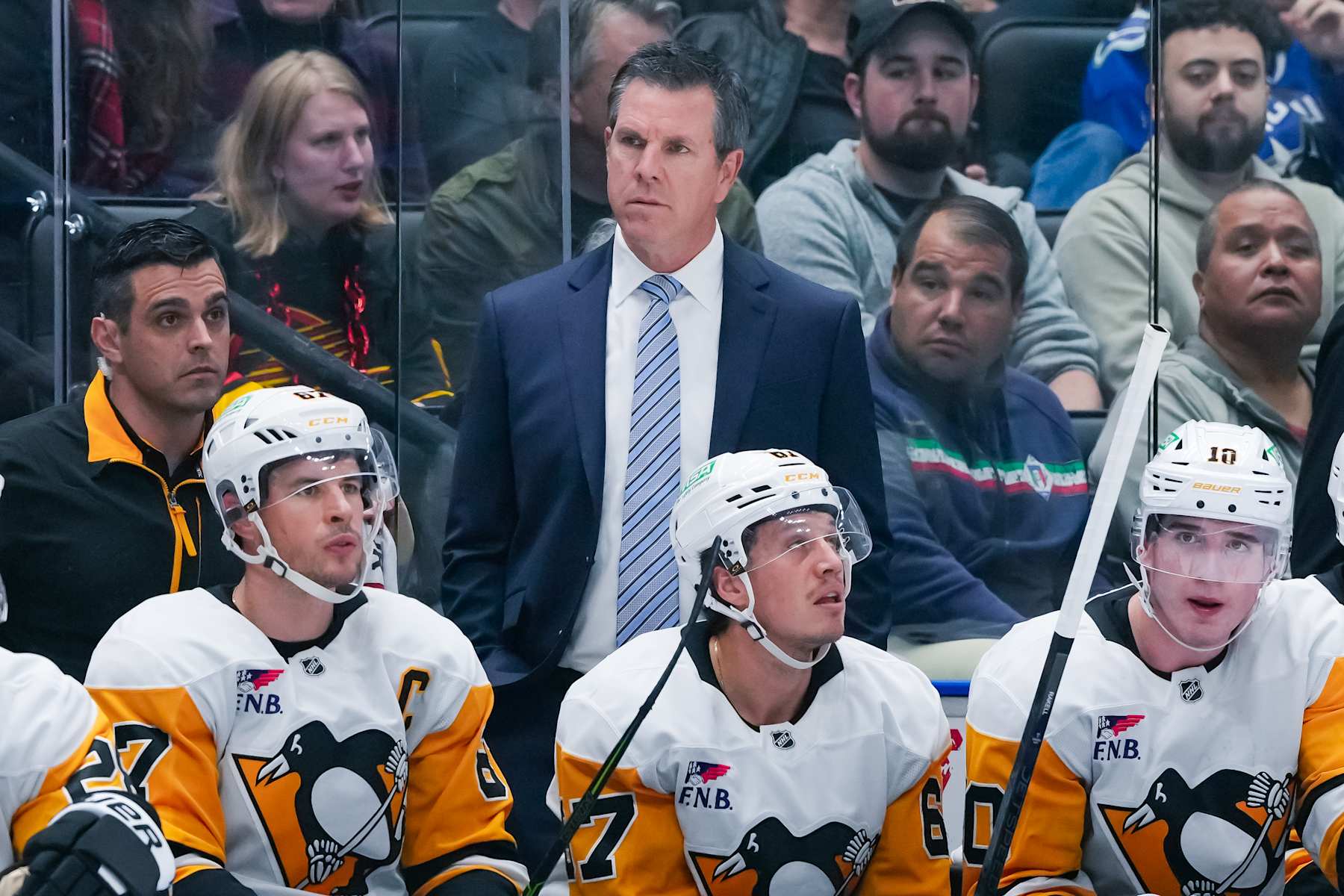 6 NHL Coaches and General Managers Already on the Hot Seat