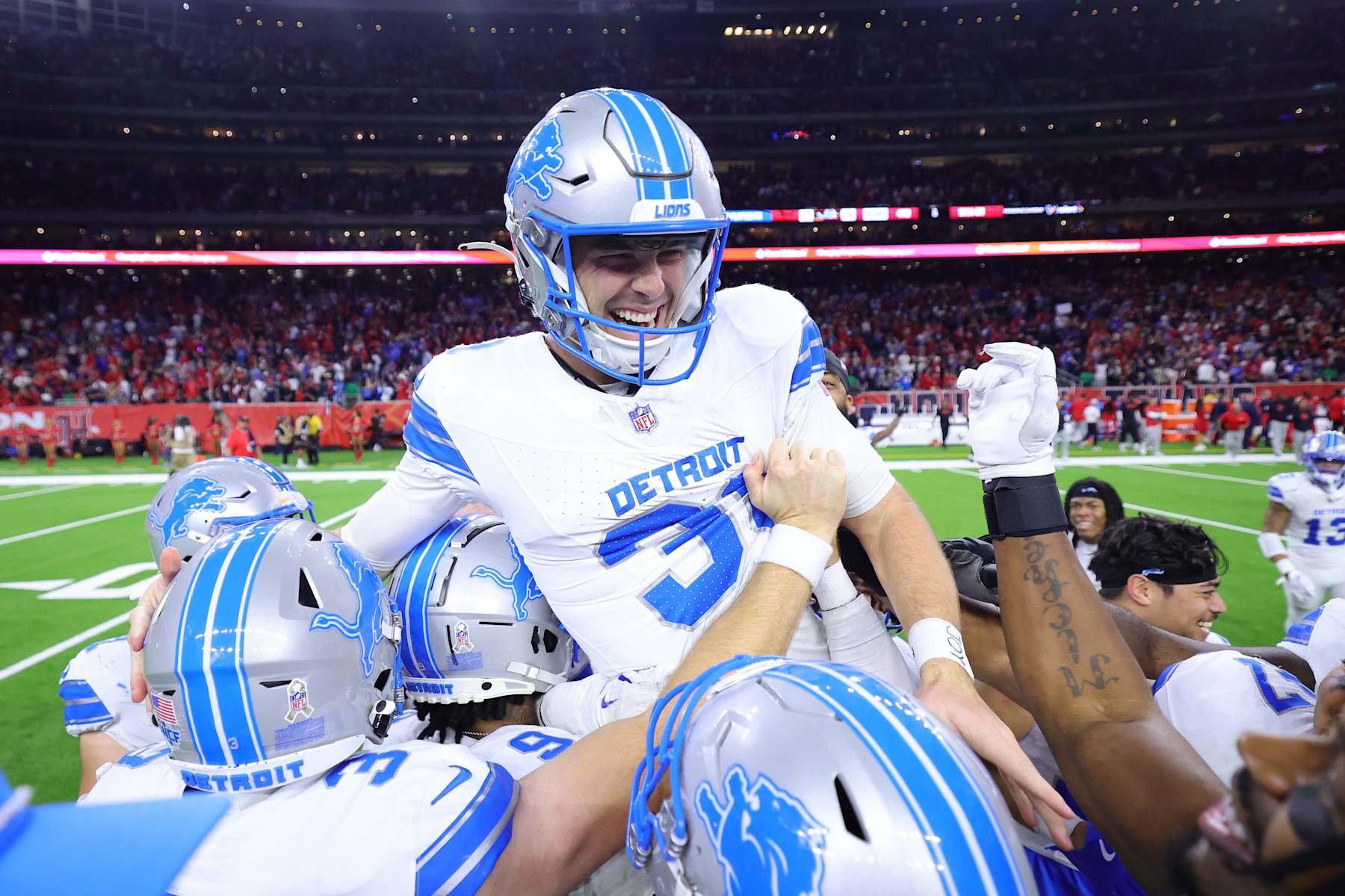 Lions Wow NFL Fans by Rallying Past C.J. Stroud, Texans Despite Jared ...