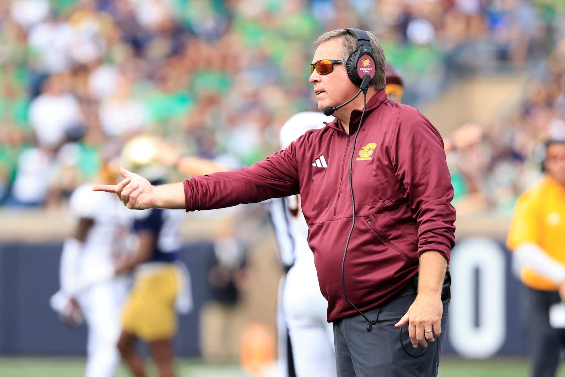 Report: Jim McElwain Retires as Central Michigan HC amid Connor ...