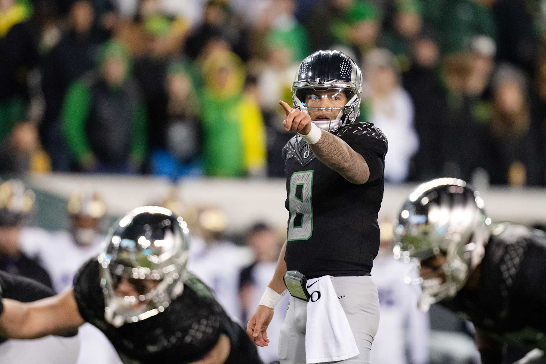 Dillon Gabriel, Oregon Wow CFB Fans in Win vs. Washington amid Push for ...