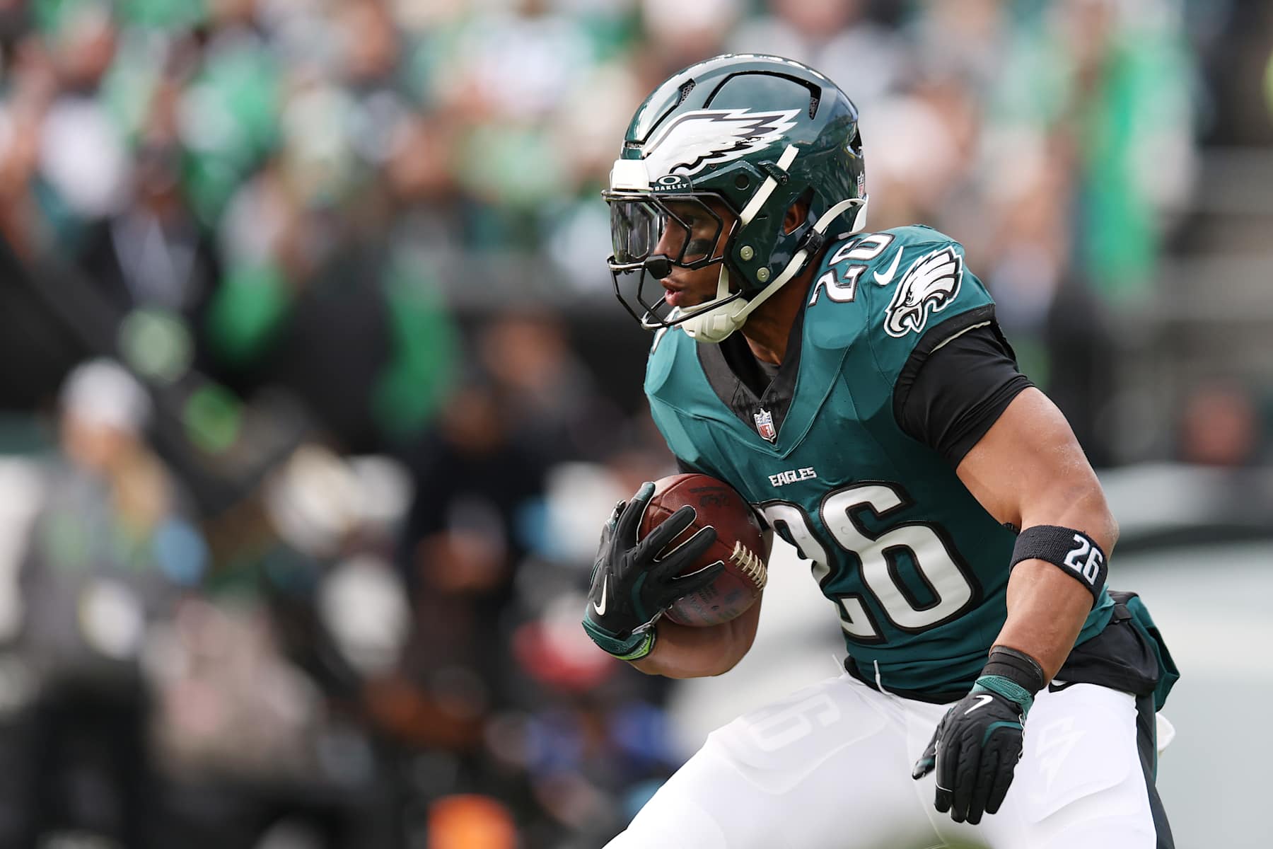 Saquon Barkley Says It's 'Pretty Cool' to Break LeSean McCoy's Eagles ...