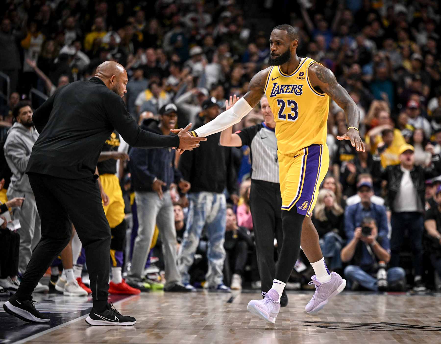 NBA Scout Defends Darvin Ham amid JJ Redick, Lakers' Woes: It's 'The F ...
