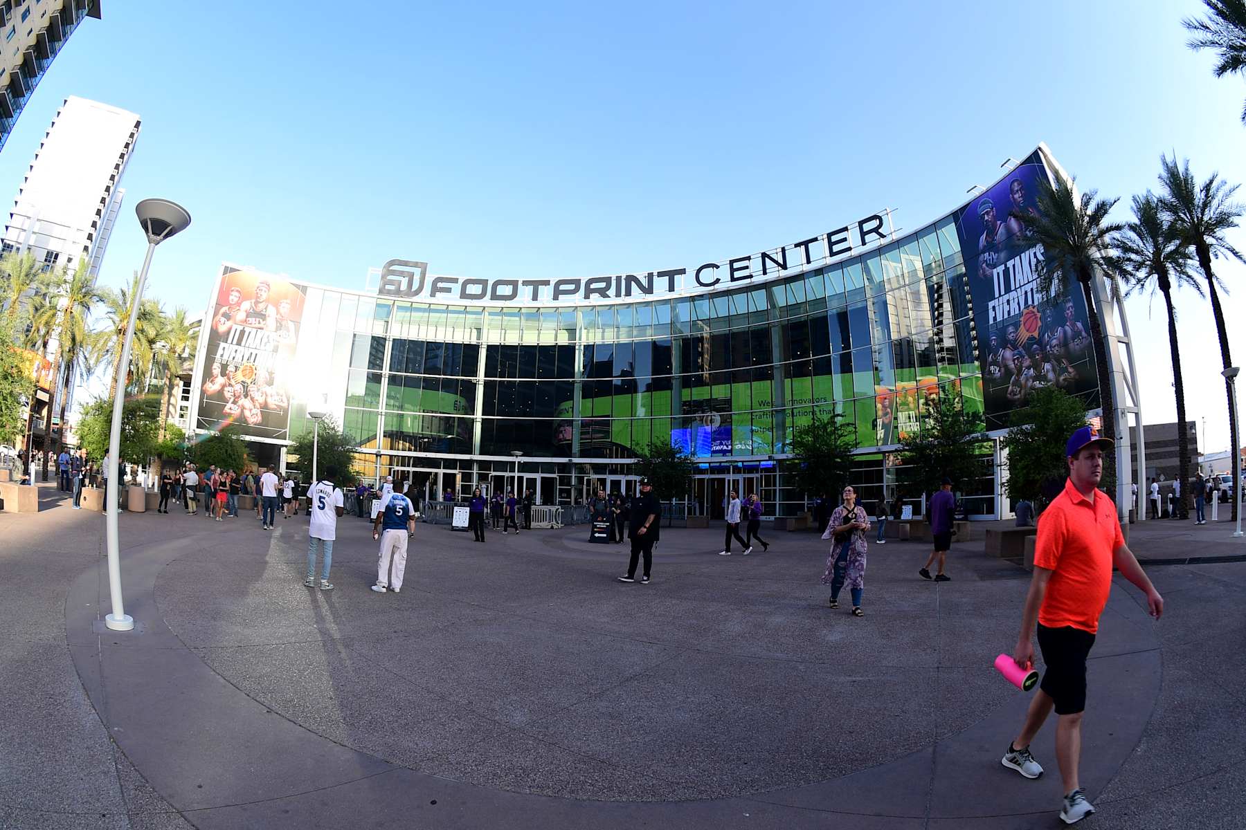 Suns Announce $2 Concessions 'Value Menu' for NBA Games at Footprint Center