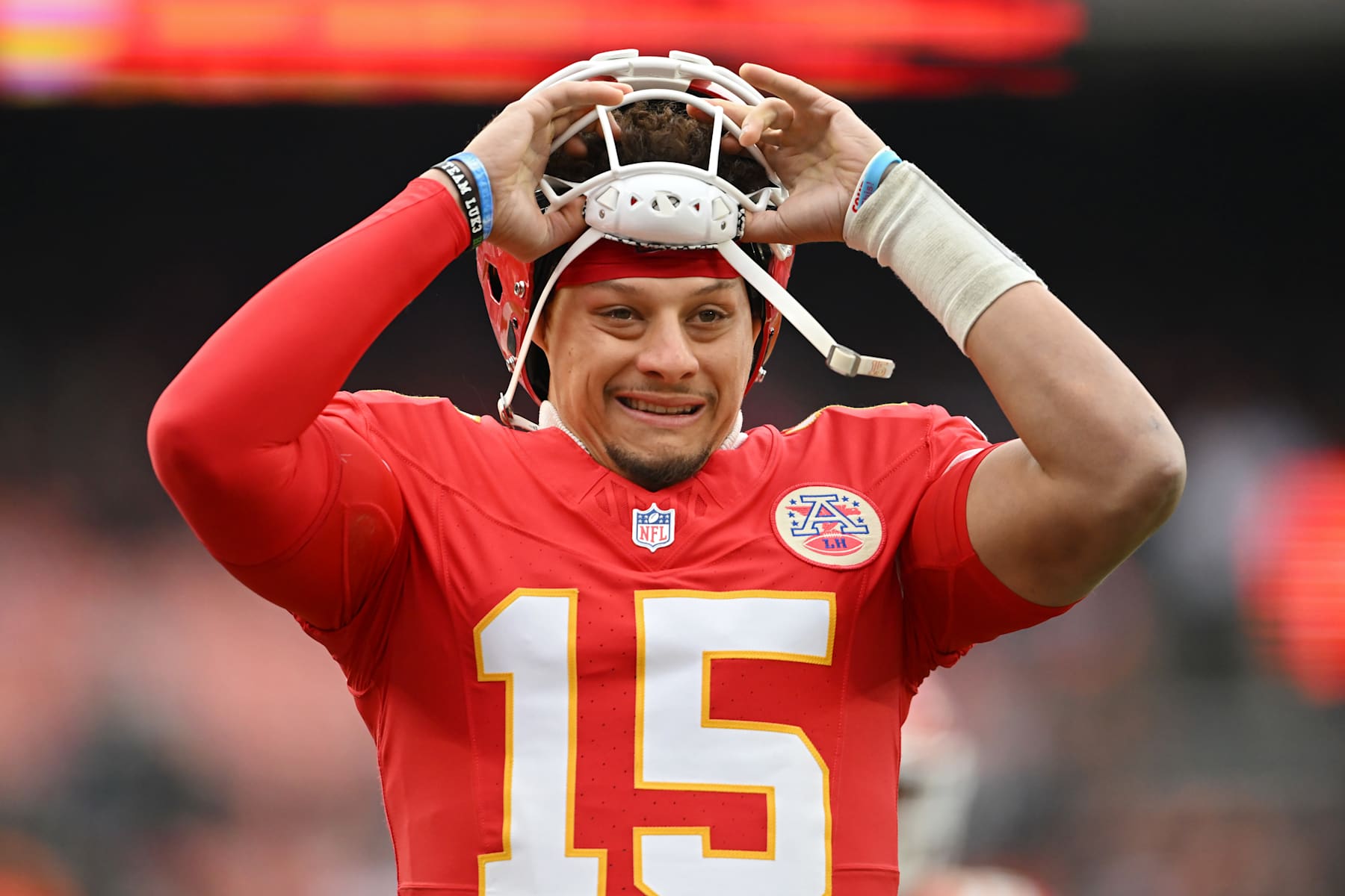 Photo: NFL Debuts New Holiday Uniform Patches for Stroud, Texans vs ...