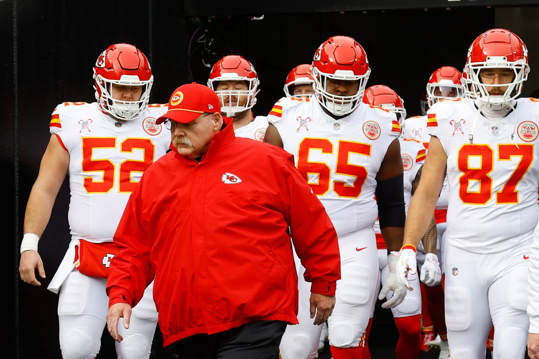 Video: Andy Reid Dresses as Santa Claus in Chiefs' Locker Room After ...