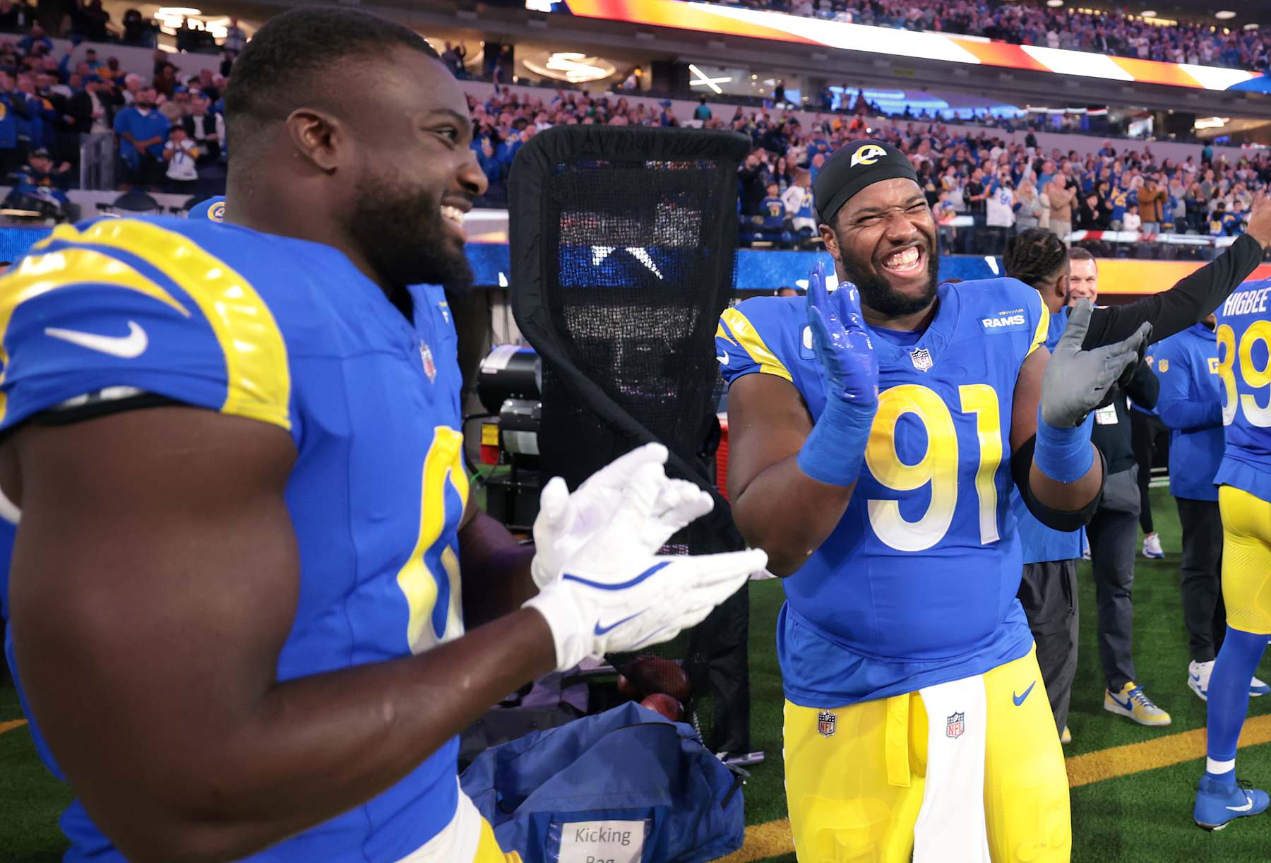 NFL Playoff Picture 2025: Week 18 Standings, AFC and NFC Wild Card ...