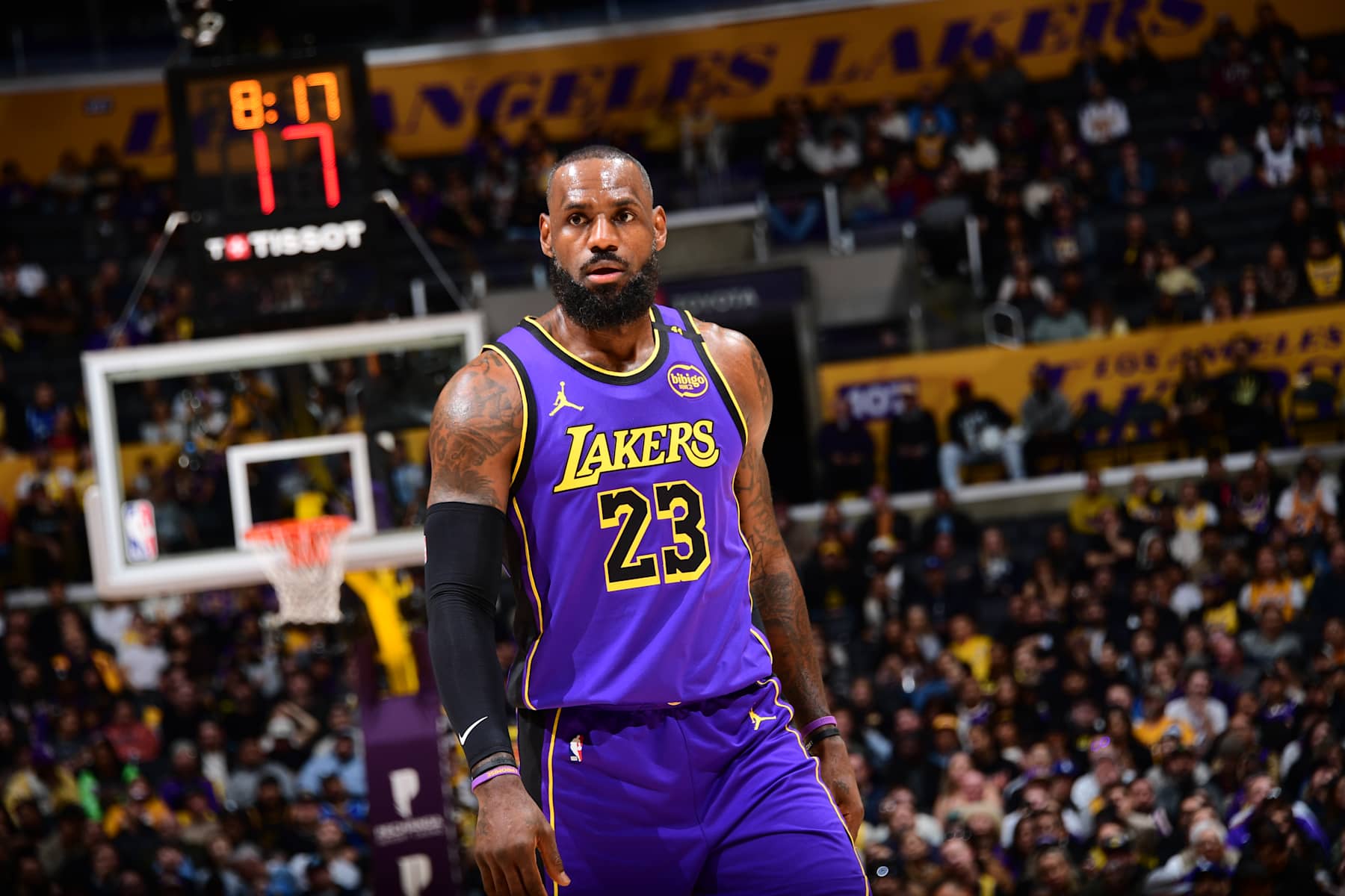 LeBron James Amazes NBA Fans with Historic Triple-Double in Lakers' Win ...