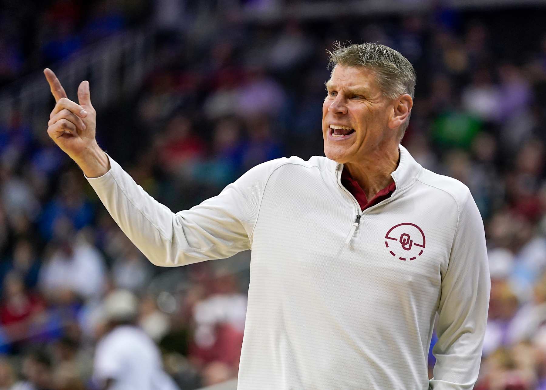 Men's College Basketball Coaches on the Hot Seat Late in 2024-25 Season