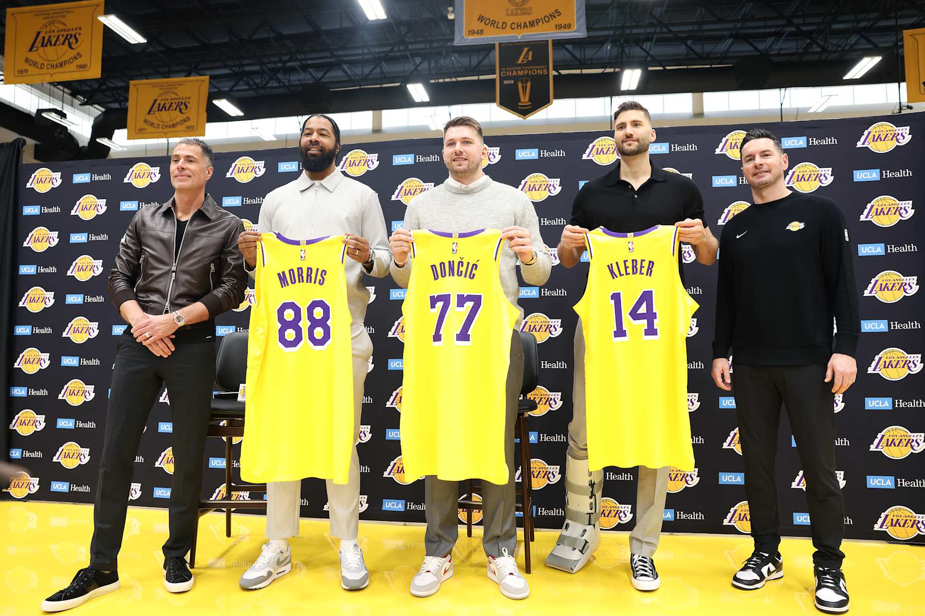 Lakers Trade Rumors: Hottest Reports Surrounding Los Angeles