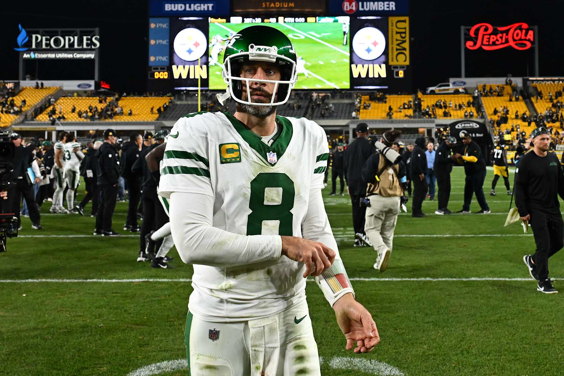 Top Landing Spots for Aaron Rodgers in NFL Offseason After Jets Move on from QB