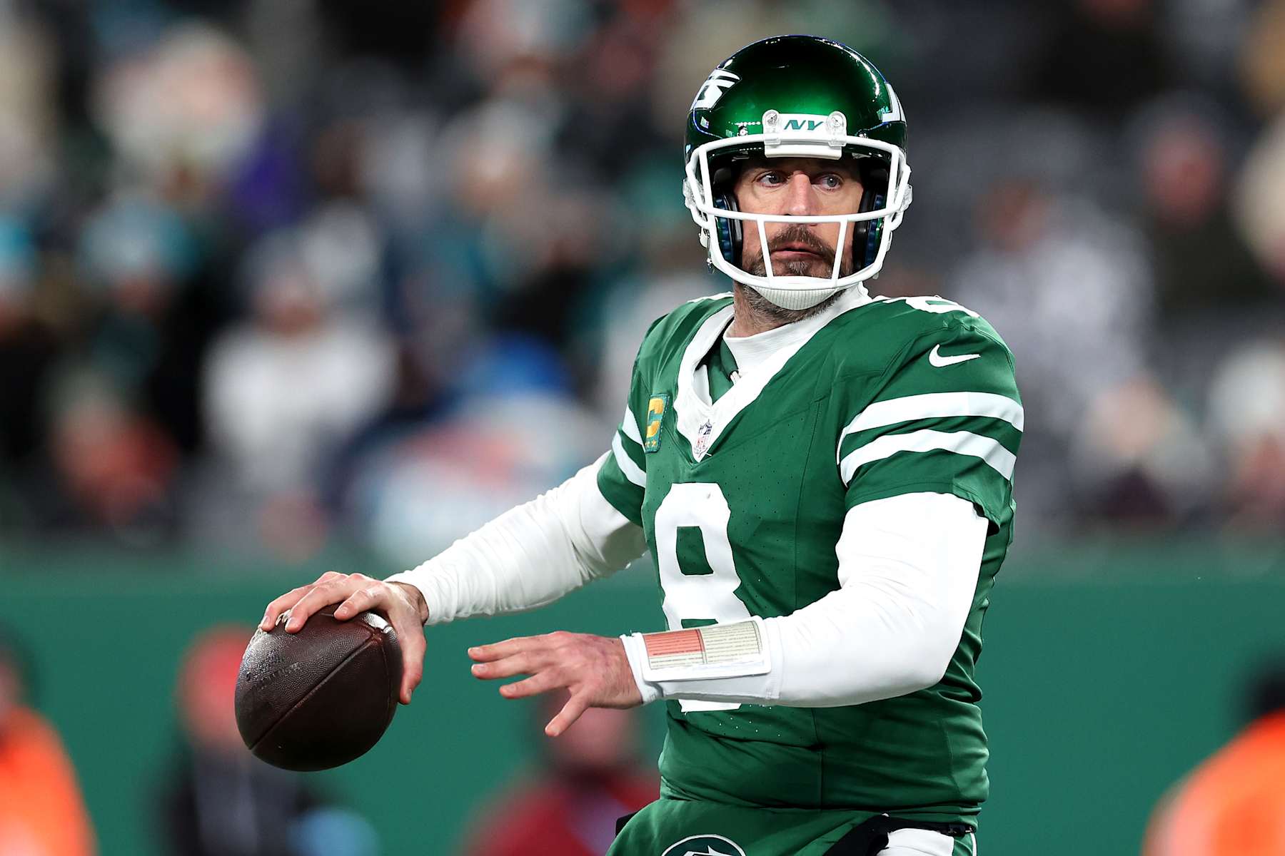 Top Landing Spots for Aaron Rodgers in NFL Offseason After Jets Move on from QB