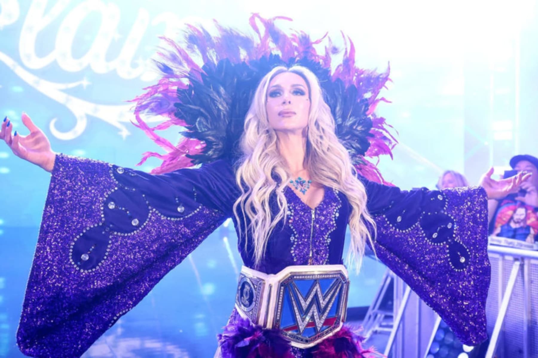 Charlotte Flair Defeats Ronda Rousey to Win SmackDown Women's Title in ...