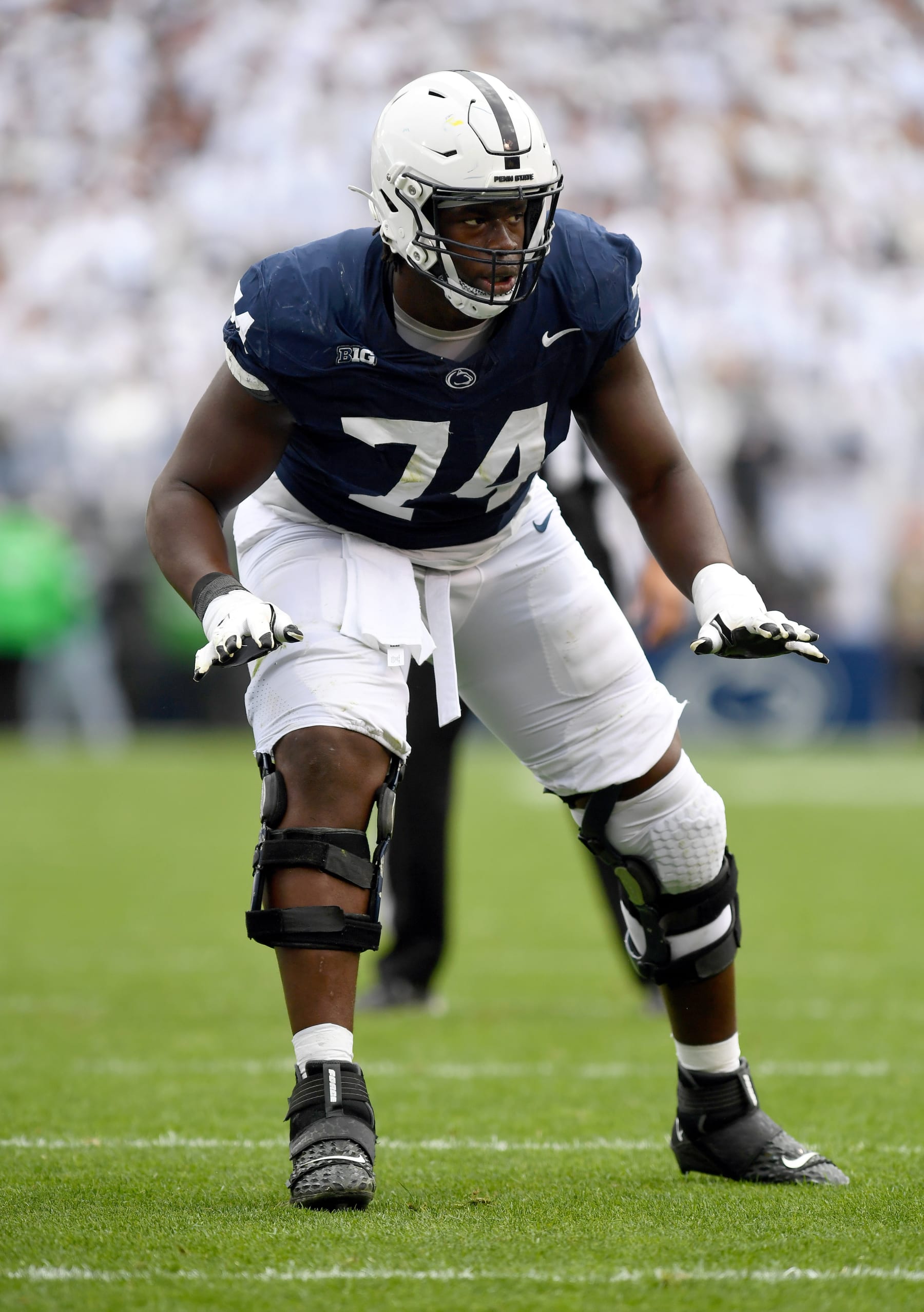 2024 NFL Mock Draft: B/R Scouting Dept.'s Way-Too-Early Picks vs ...