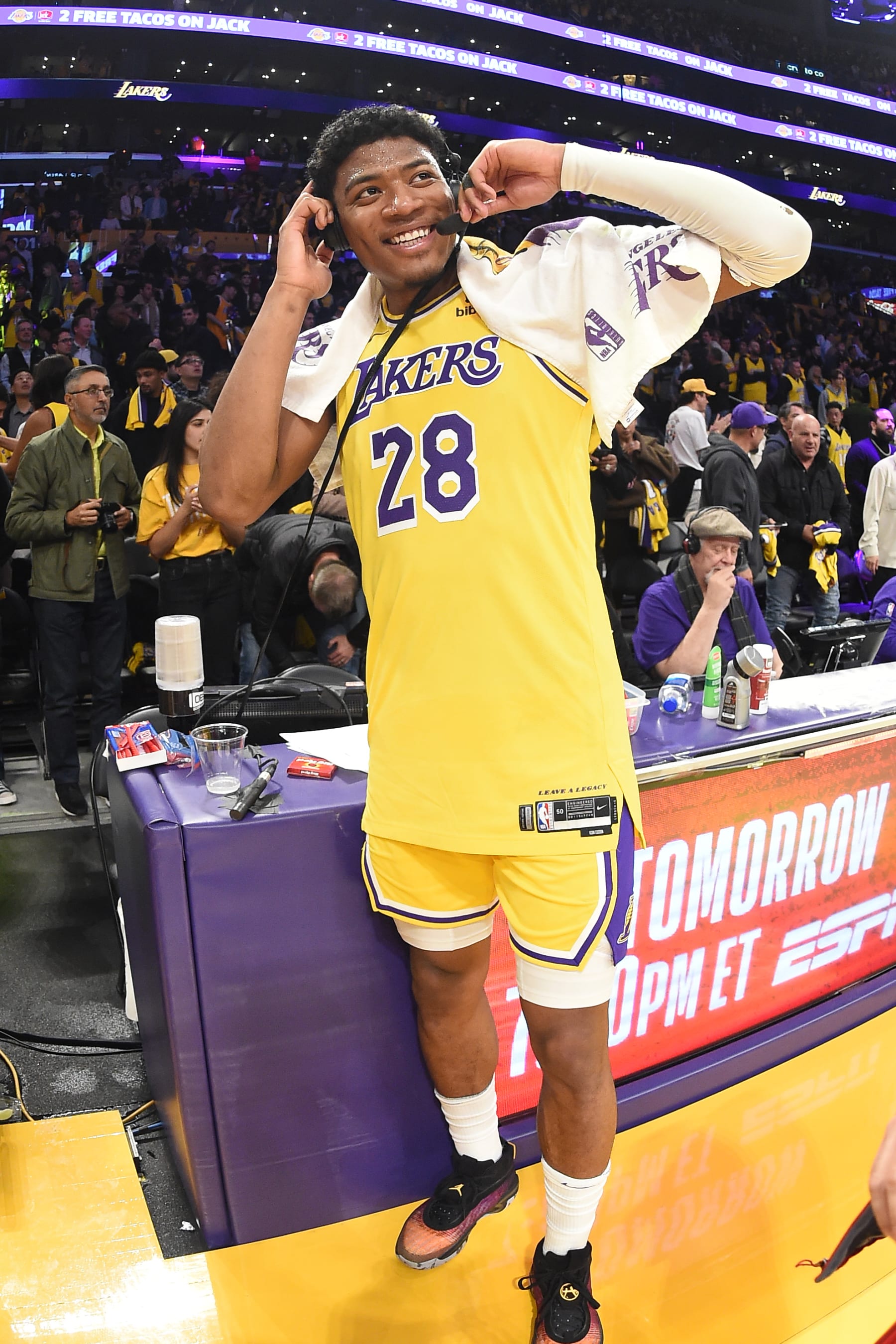 How Lakers Can Solve Their Biggest Questions as Playoffs Approach