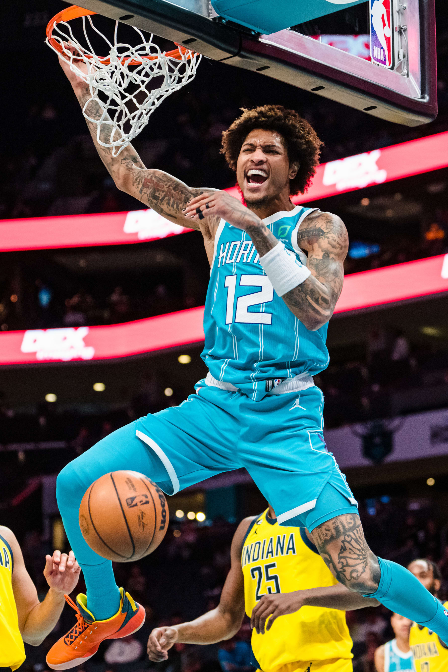 Kelly Oubre Jr.上季場均攻入20分，可是直至今天終於確定新東家簽下一年底薪 | NBA地域 | 籃球地帶 - FanPiece