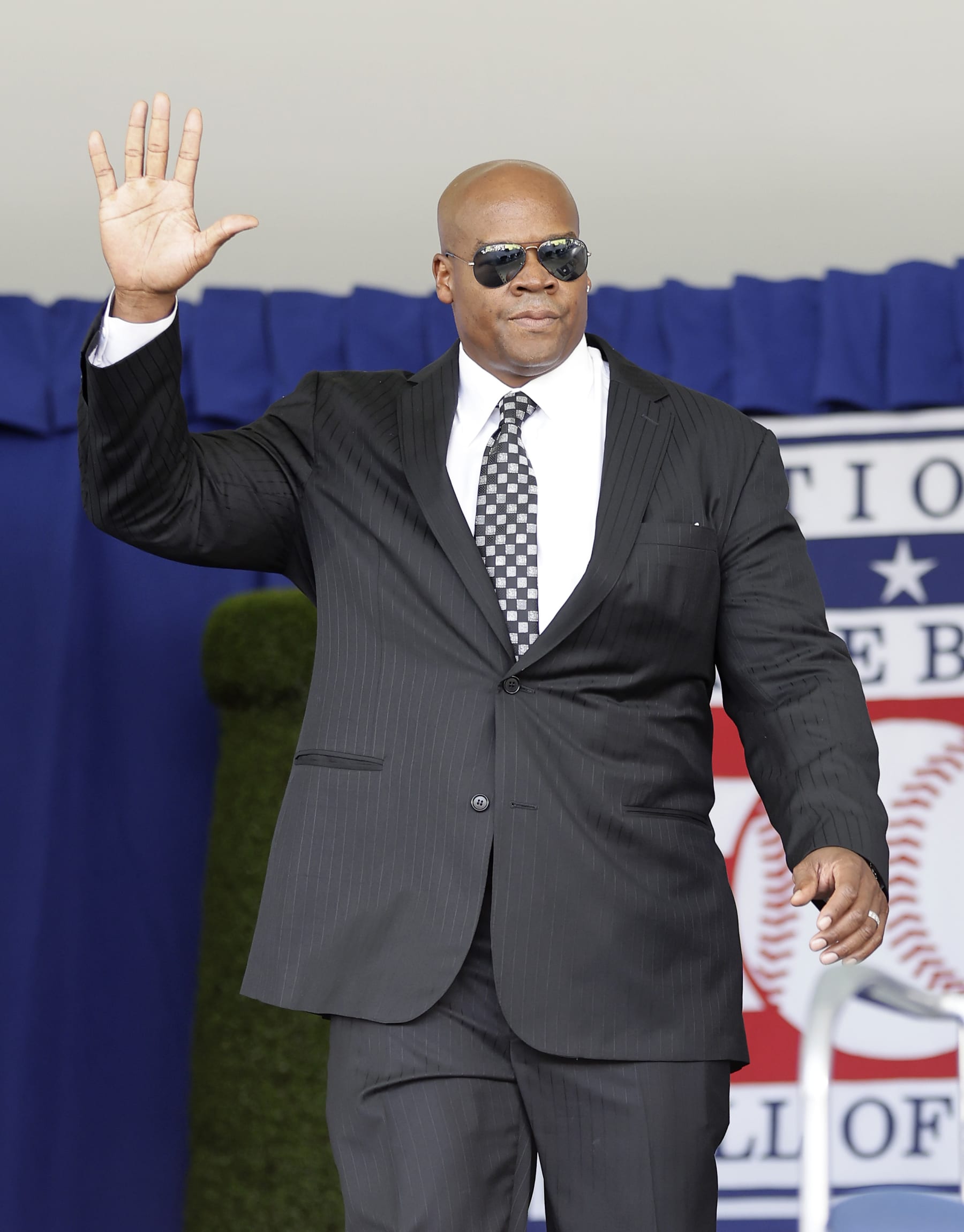 MLB Legend Frank Thomas 'Alive and Doing Well' After Fox News In ...