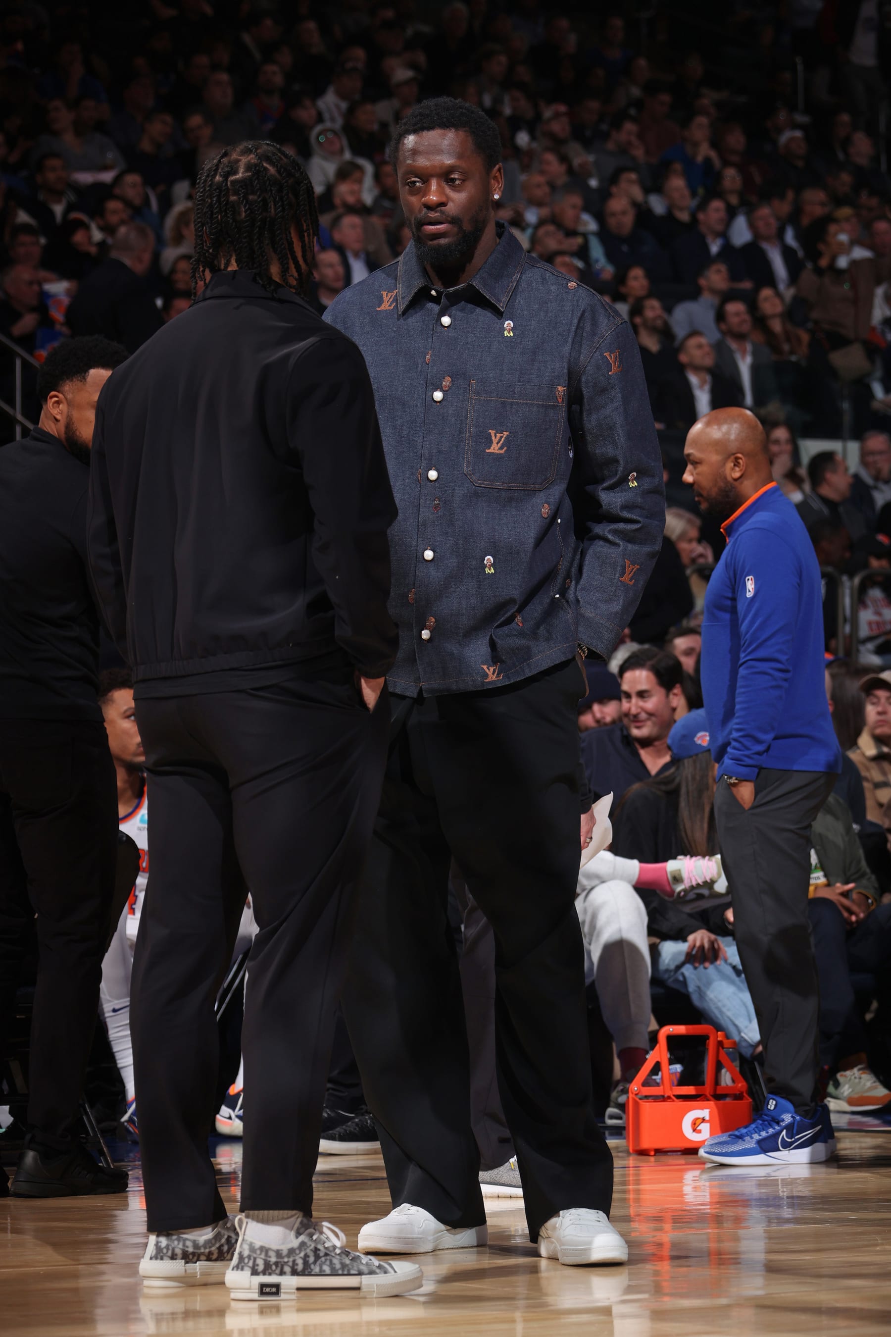 Knicks' Julius Randle Says Surgery for Shoulder Injury Not Ruled Out ...