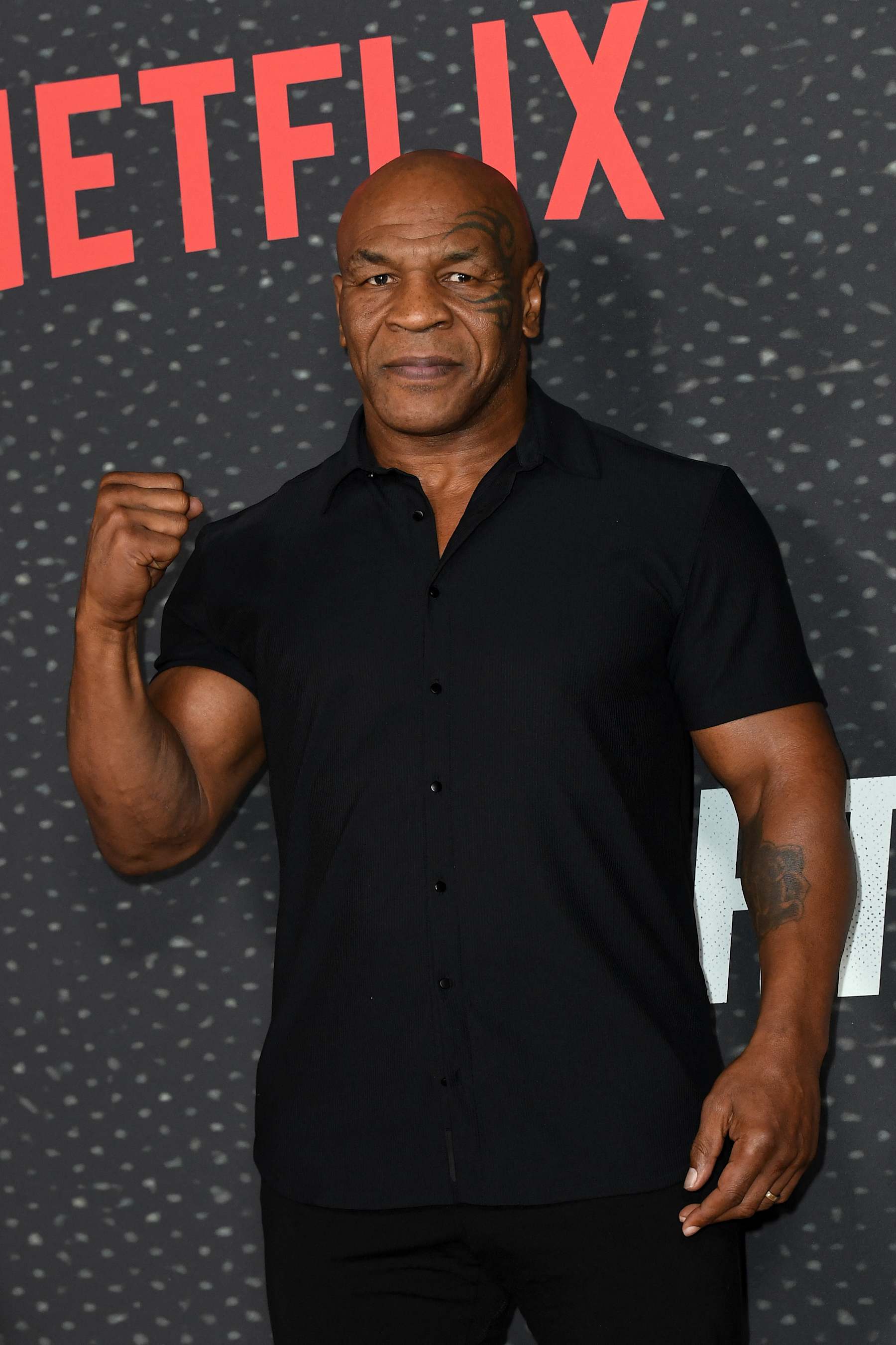 Mike Tyson: Jake Paul Will 'See Me at My Most Vicious' in Netflix ...