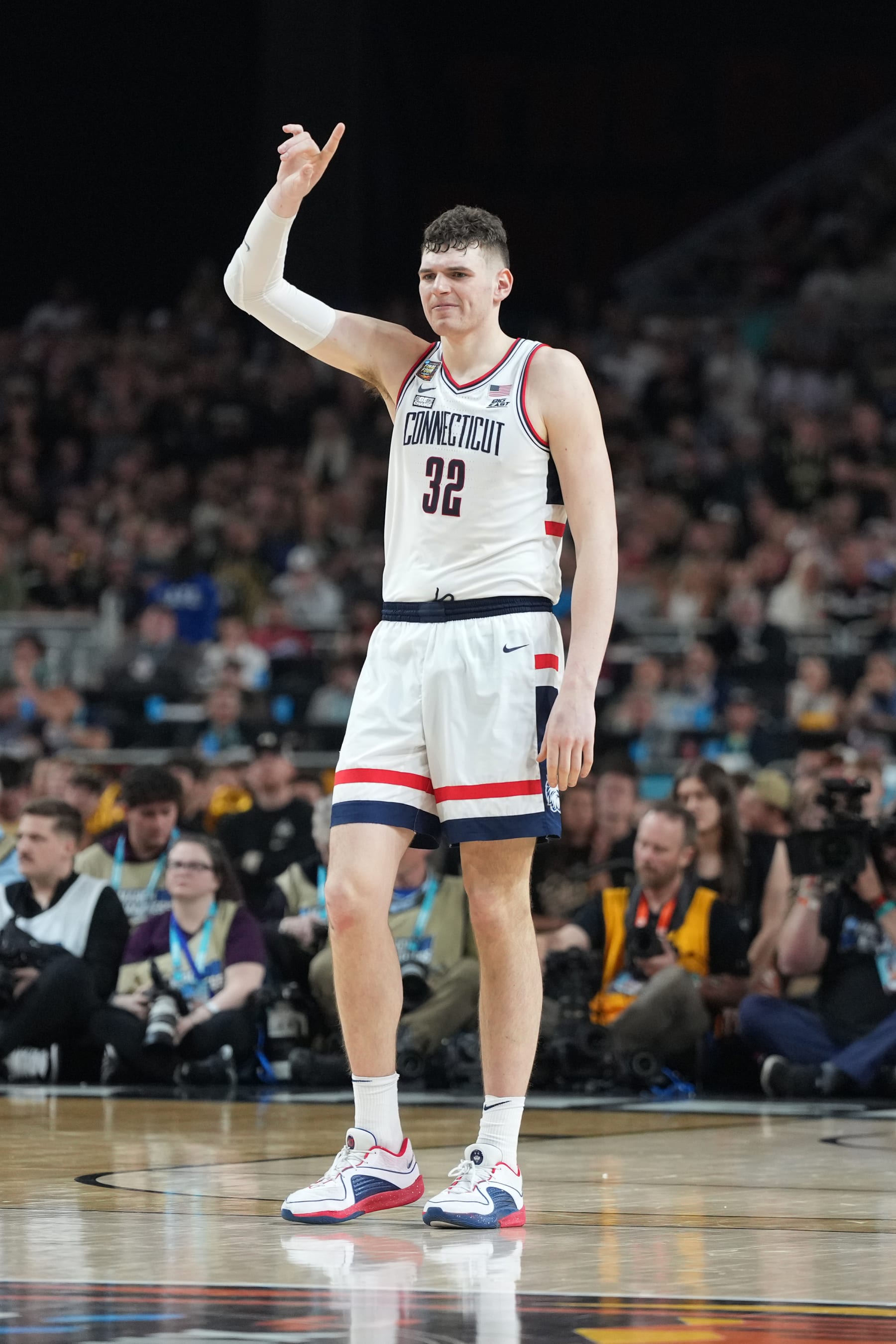 2024 NBA Mock Draft with 5 Trades In Round 1