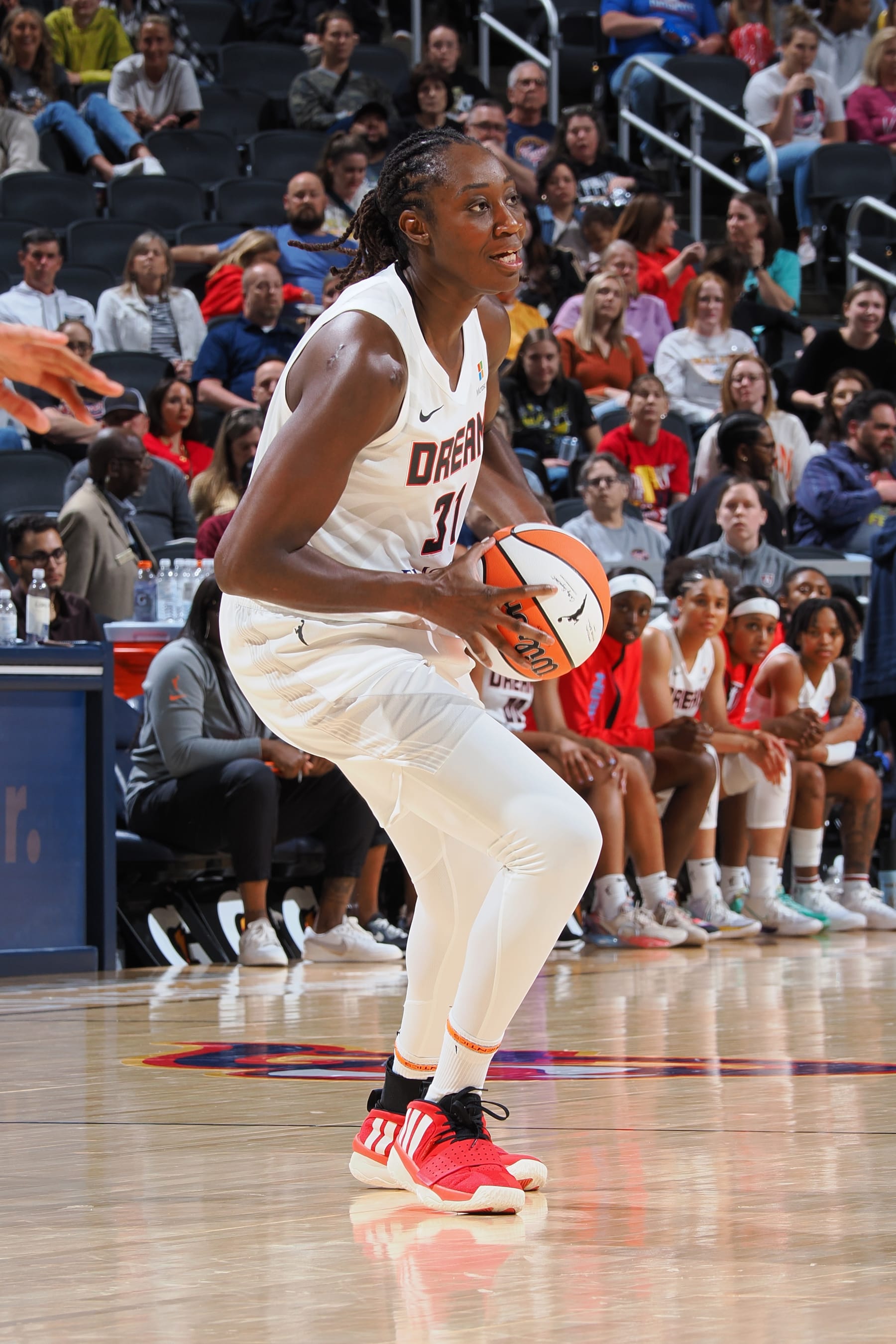 Caitlin Clark, New Generation Praised by WNBA Icon Tina Charles for ...