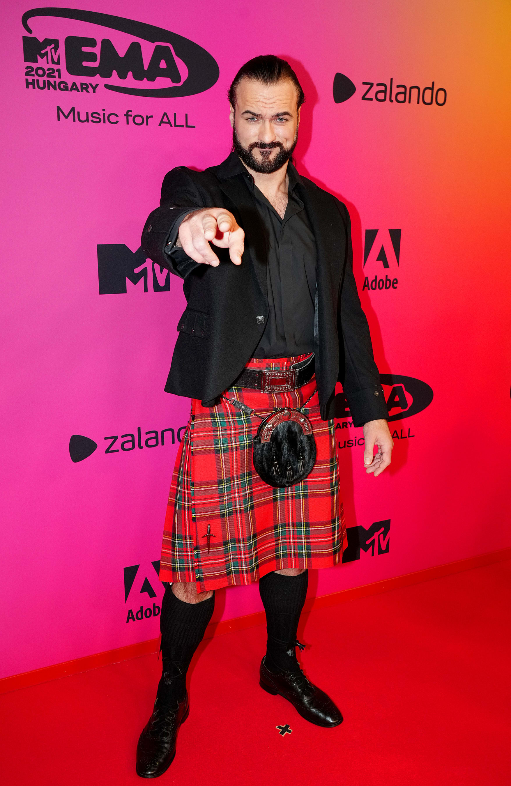 WWE Rumors on Drew McIntyre's Injury, Tama Tonga's Contract and Shawn ...