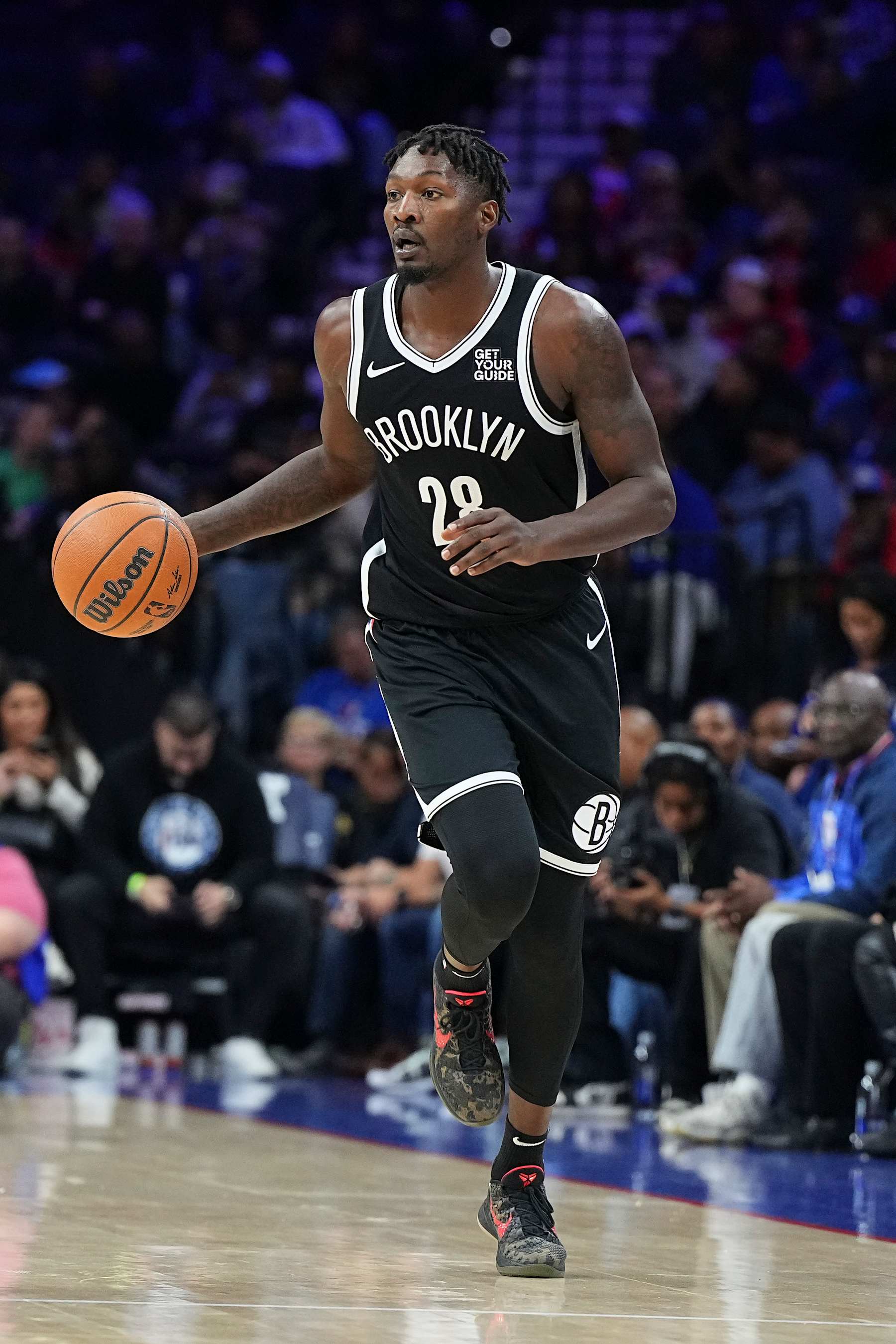 Lakers Rumors: LA Will 'Scour the Trade Market' After Dorian Finney ...