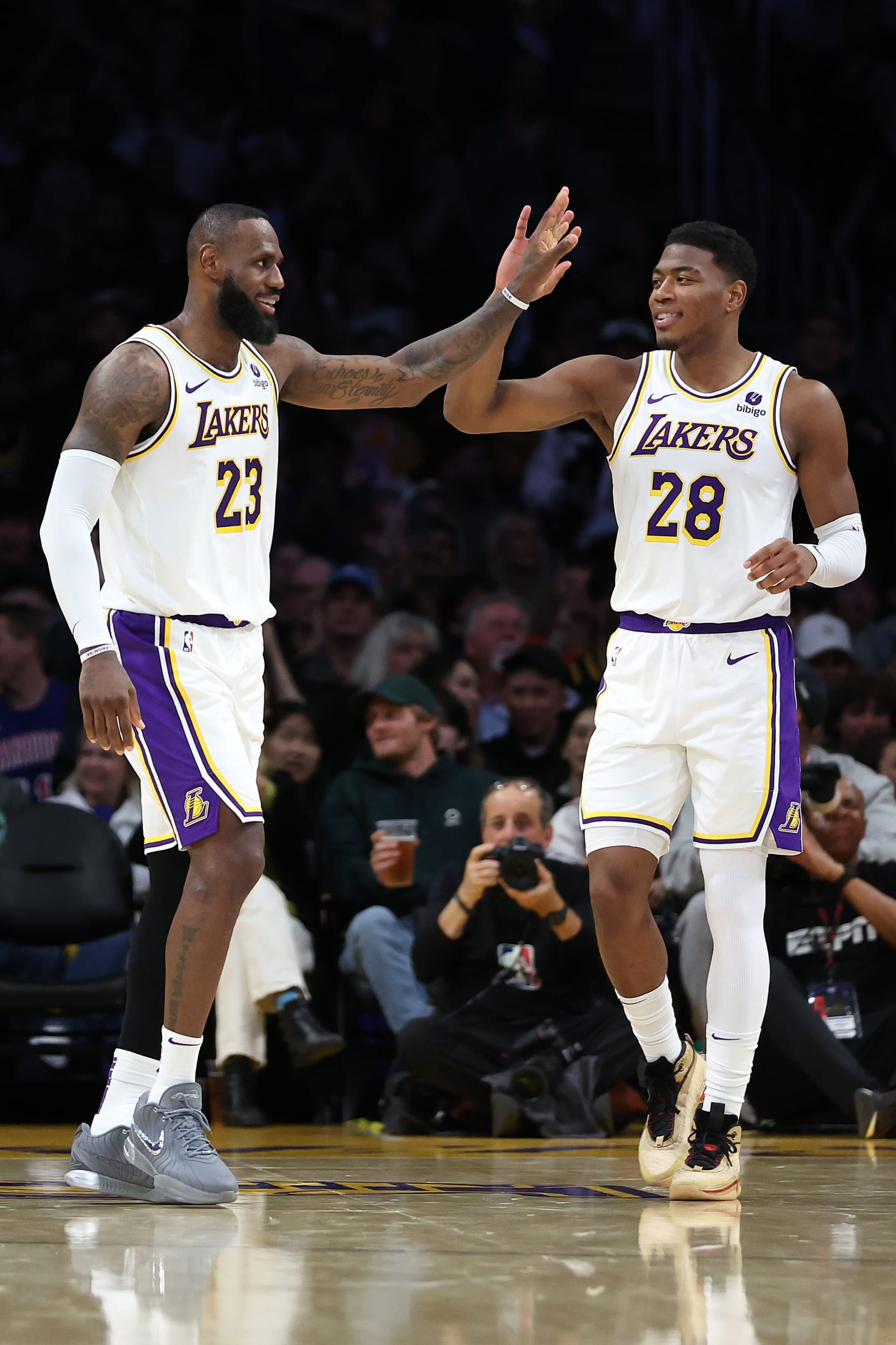 Lakers' LeBron James, Rui Wow NBA Fans in Win vs. Grizzlies amid ...