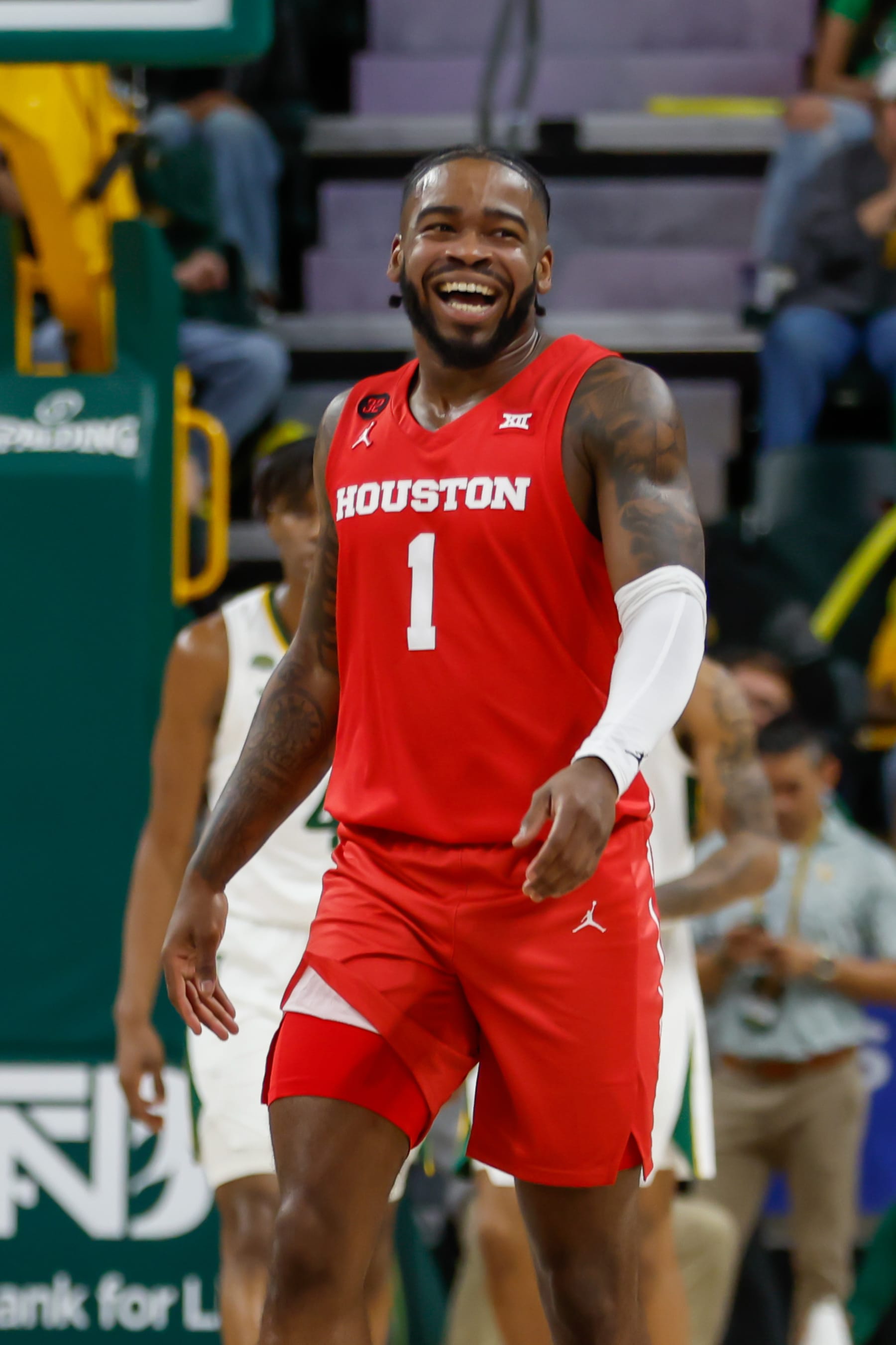 No. 2 Houston Beats No. 11 Baylor as CBB Fans Hype OT Thriller as Game ...