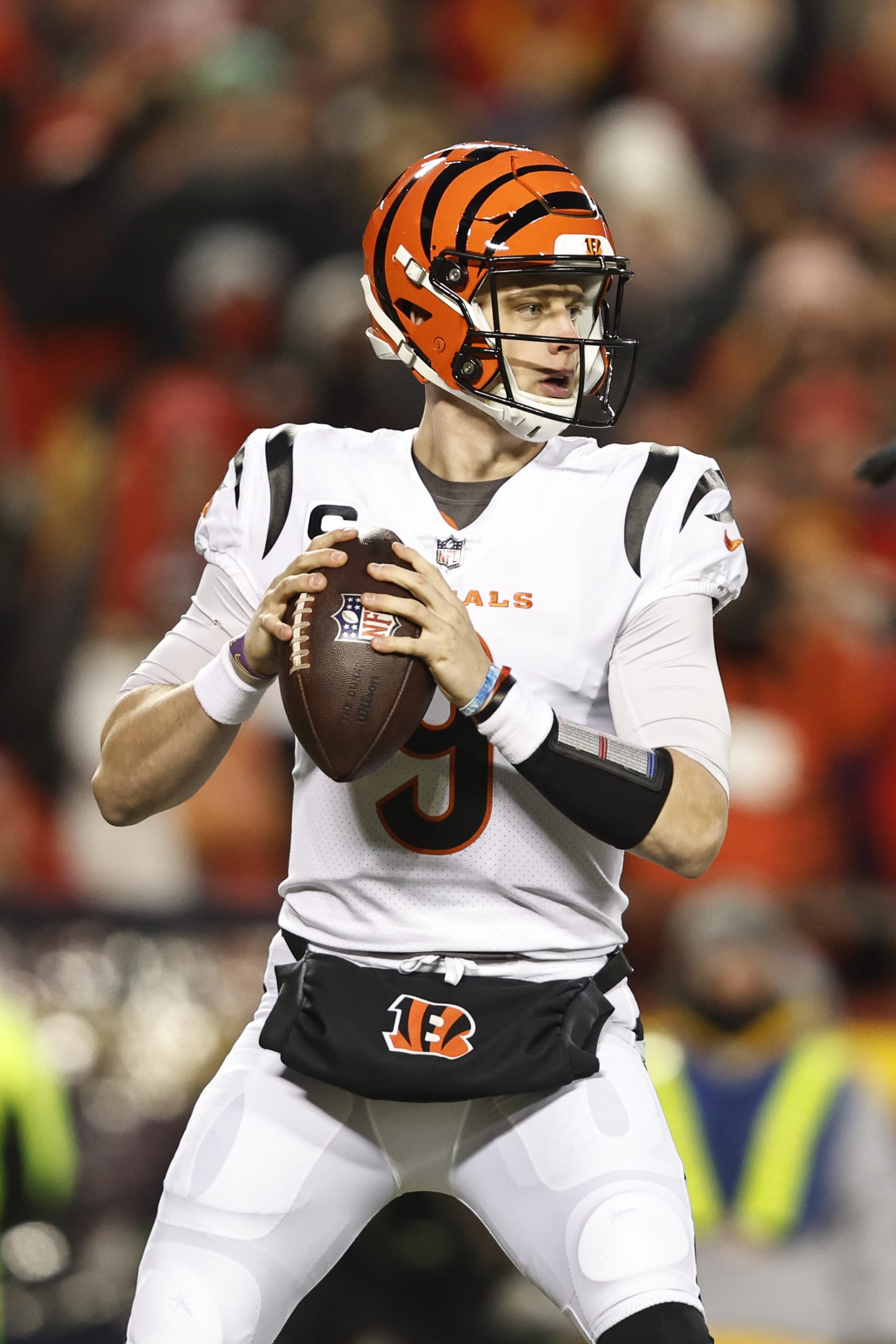 PFT: Joe Burrow 'Most Likely' to Be 1st NFL QB Get Contract Protection ...