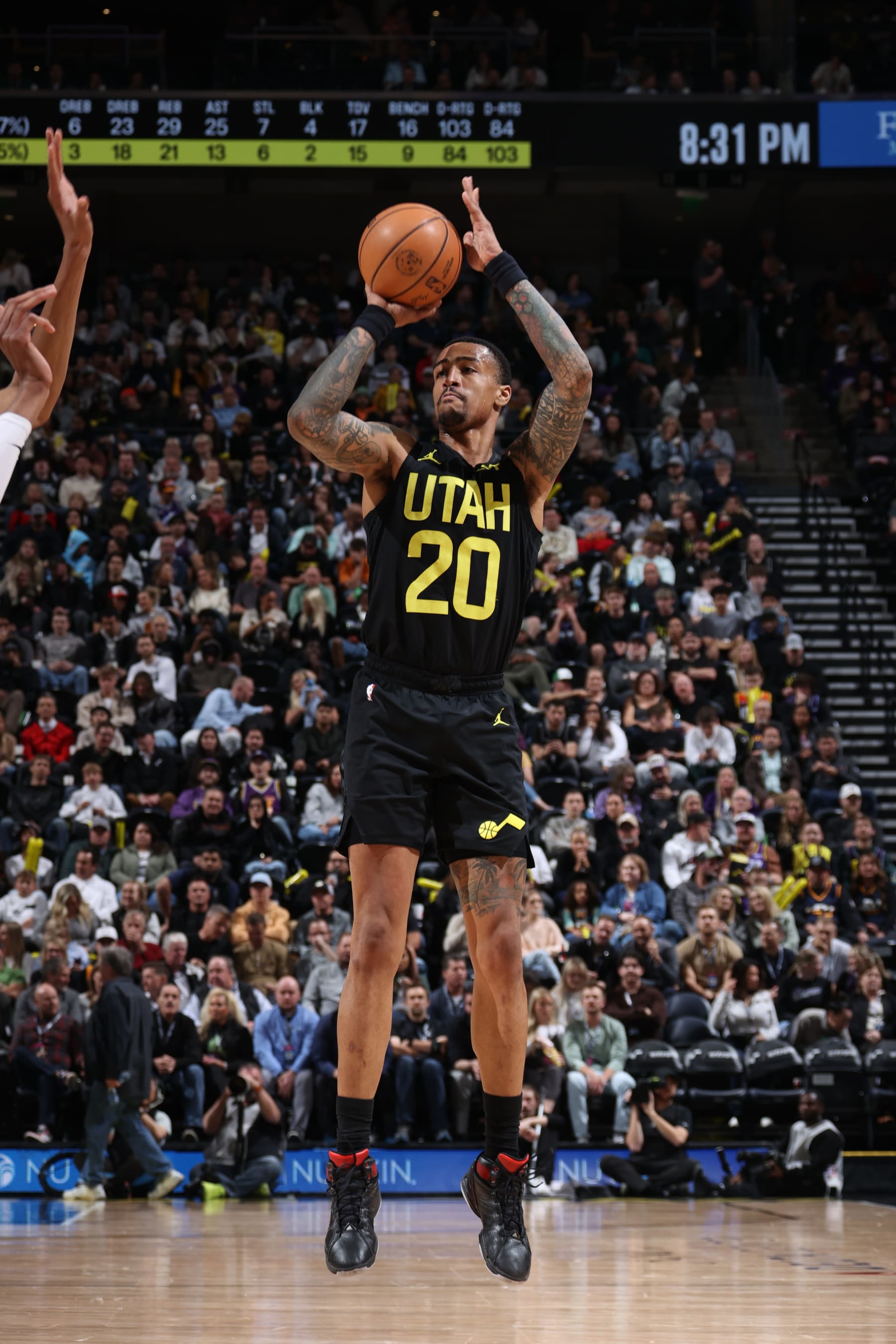 Jazz Insider Projects John Collins for Bench Role amid Lauri Markkanen ...