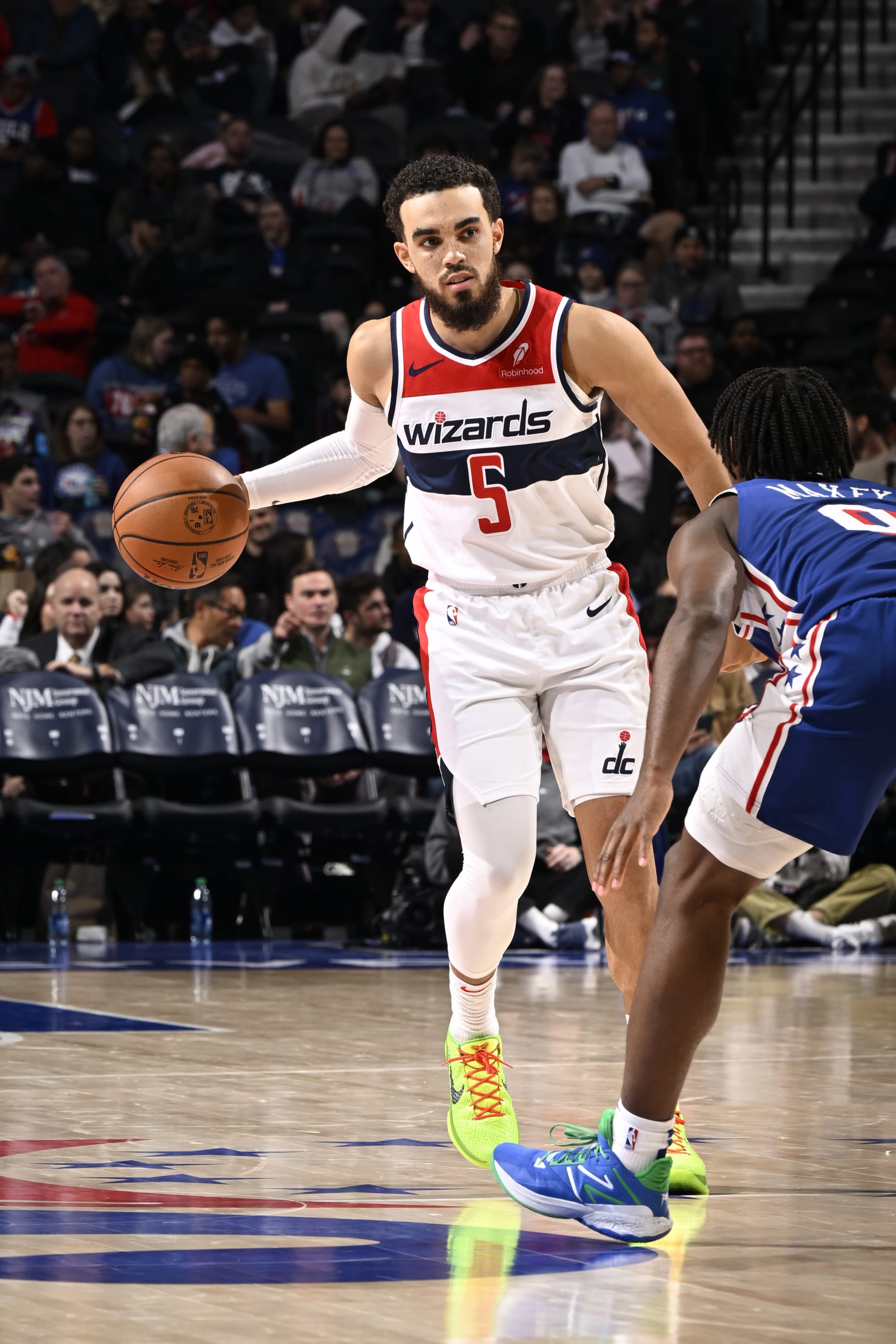 NBA Trade Rumors: 76ers Interested in Wizards' Tyus Jones Ahead of 2024 ...