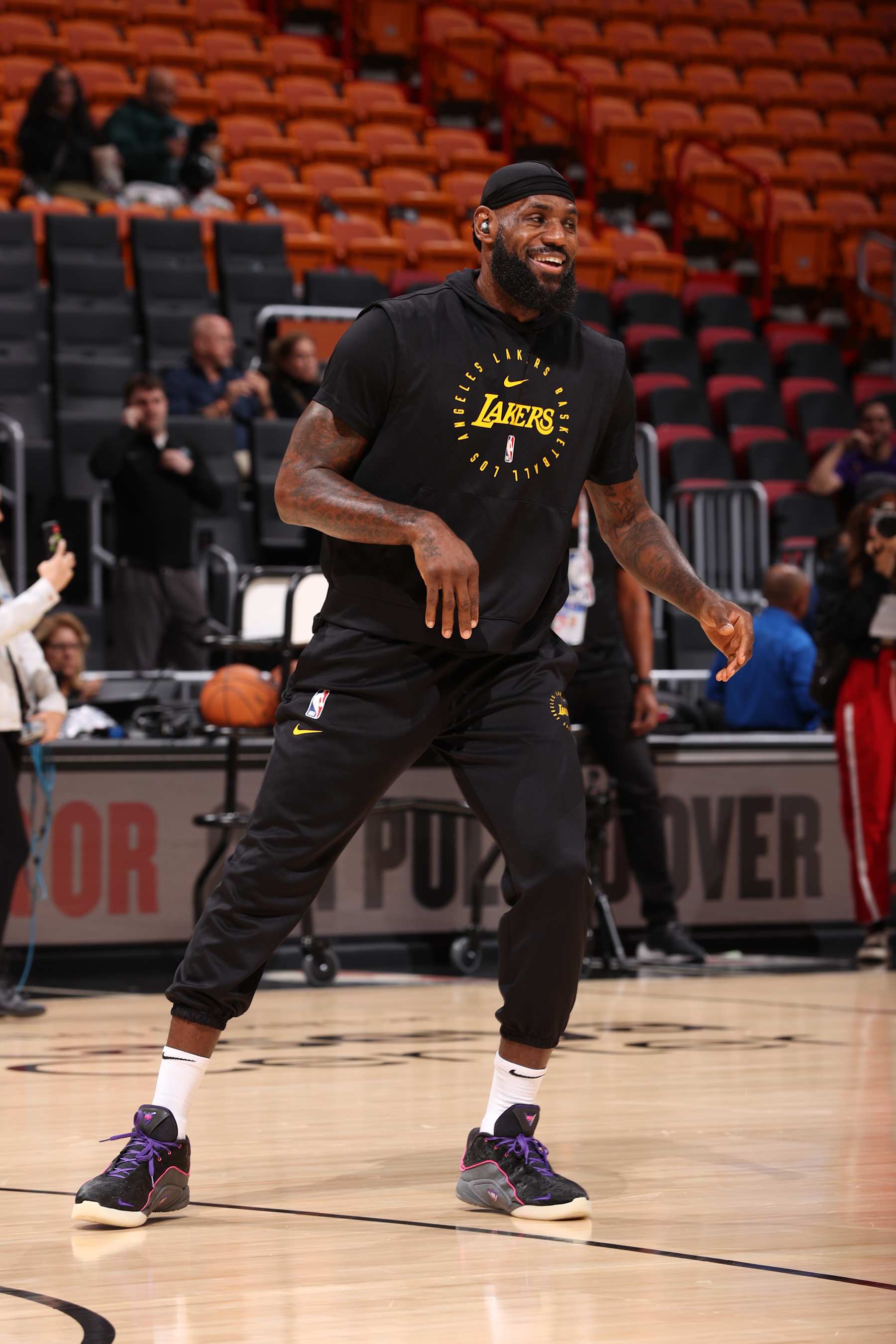 NBA Exec: LeBron James Rumors 'Not Even a Discussion' Due to Lakers No ...