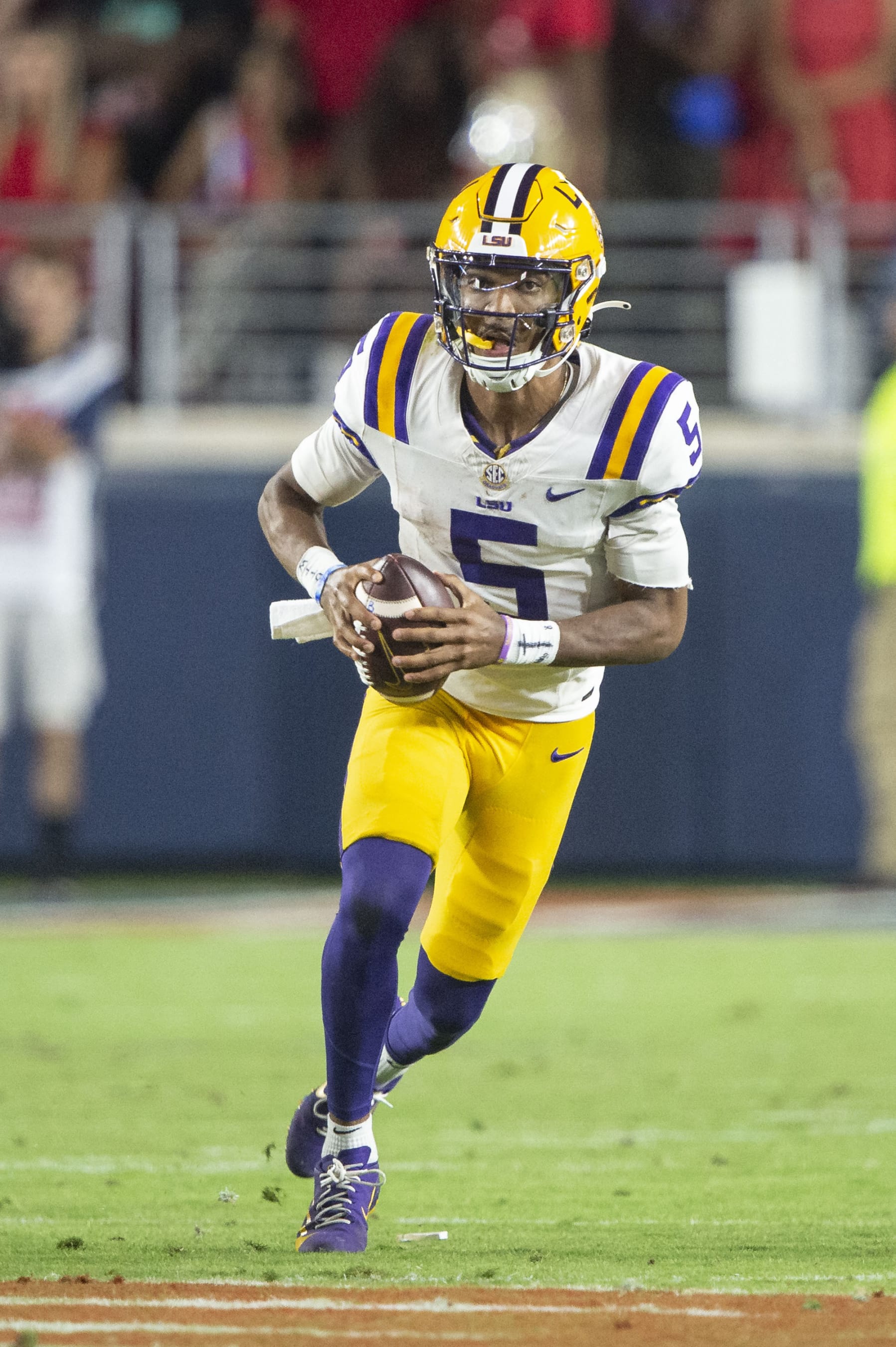 Jayden Daniels to Patriots, J.J. McCarthy to Broncos in ESPN's 2024 NFL ...