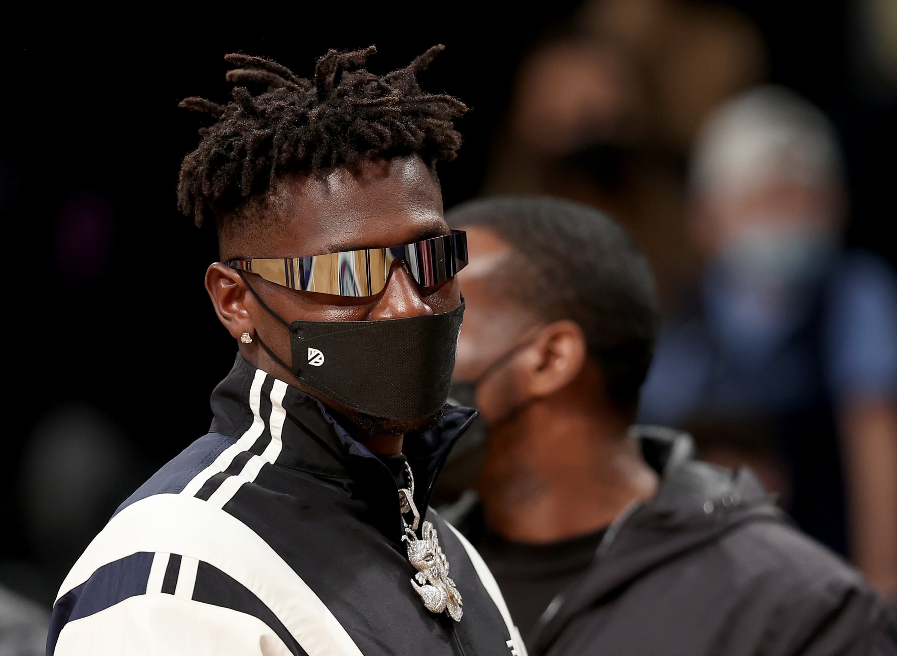 Report: Ex-NFL WR Antonio Brown Arrested for Allegedly Failing to Pay ...